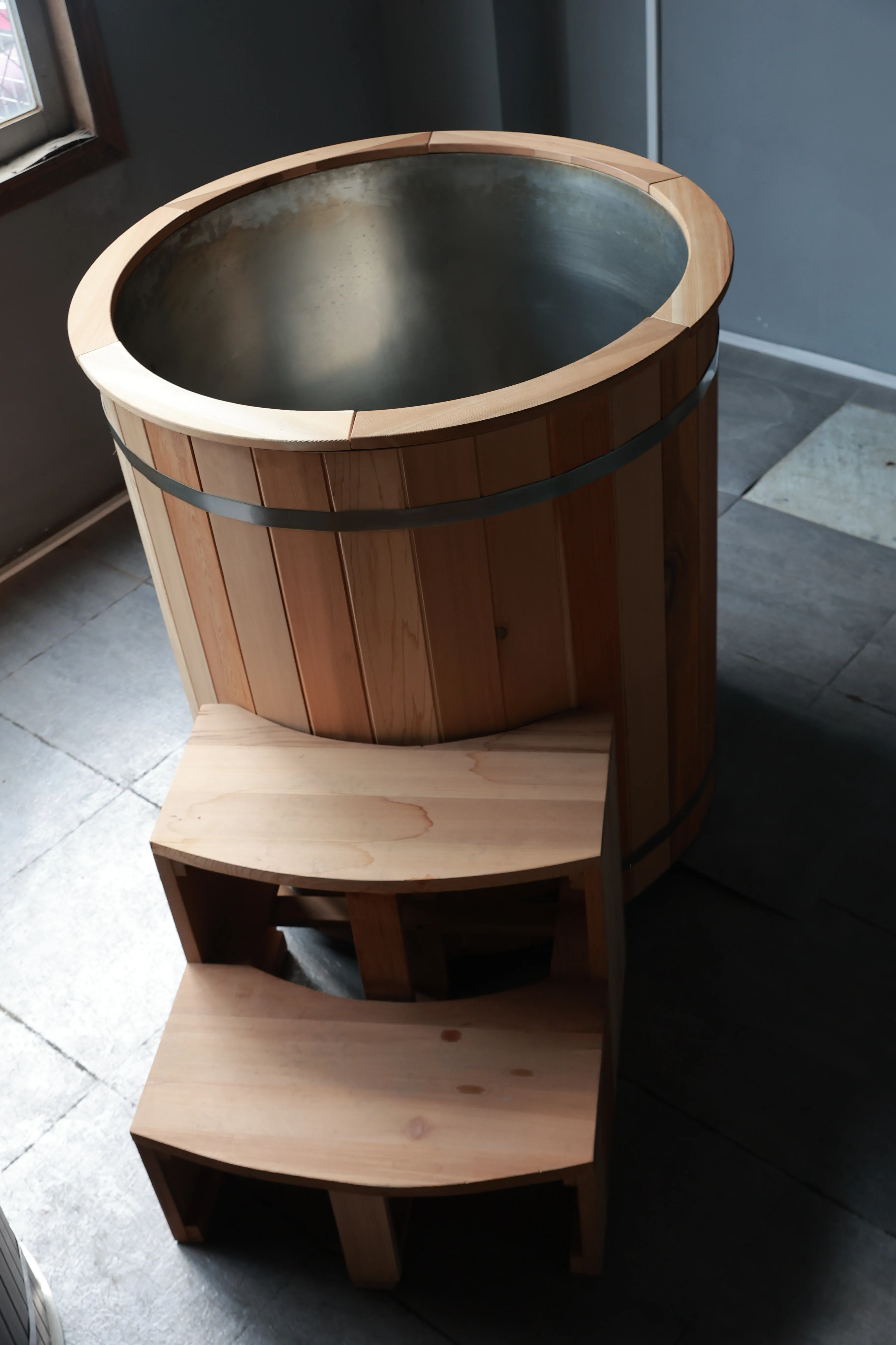 Outdoor Top-Rated Cedar Ice Bath with Chiller 304 Stainless Steel ...