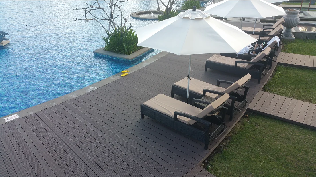 China Factory Wpc Wood Plastic Composite Flooring Outdoor Exterior ...