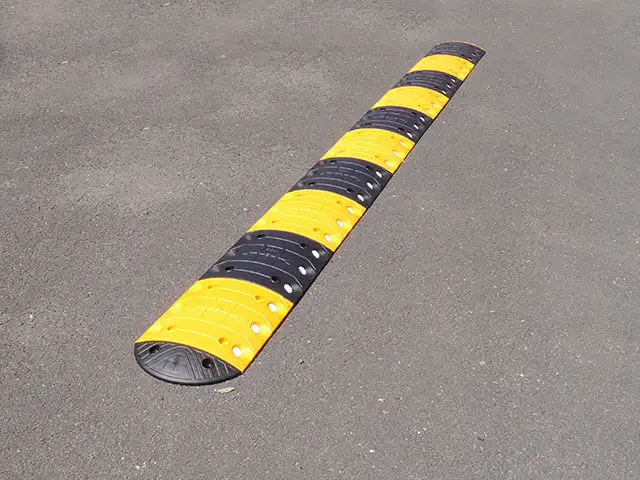 Rubber Industrial Speed Bump for Roadway Safety Yellow & Black Outdoor ...