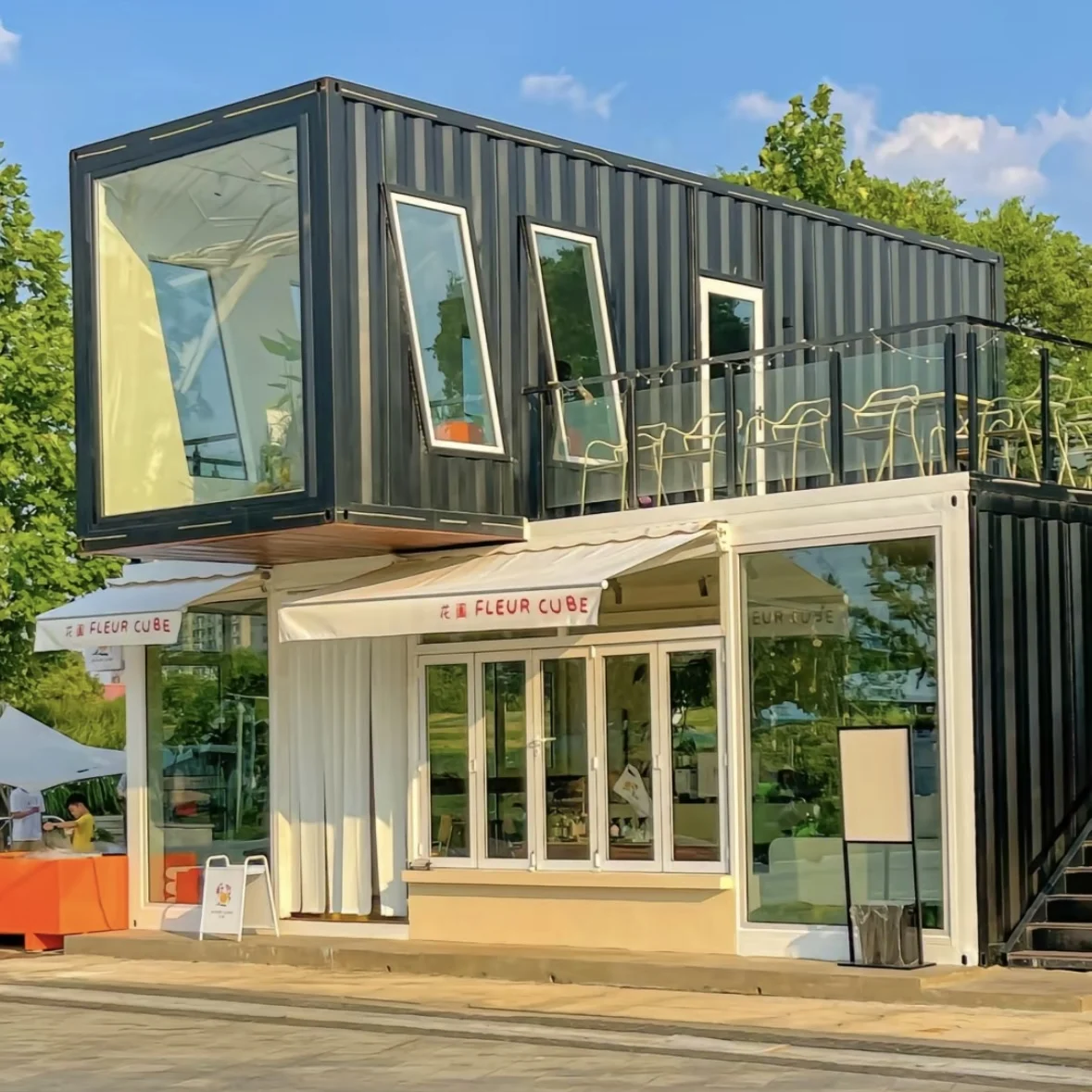 20ft 40ft Folding Expandable Container House - 3 Bedrooms