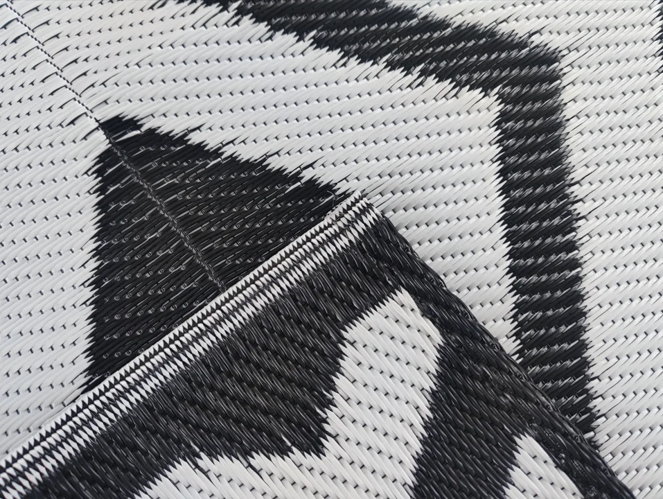 Plastic Woven Floor Mats - Durable, Reversible, and Waterproof