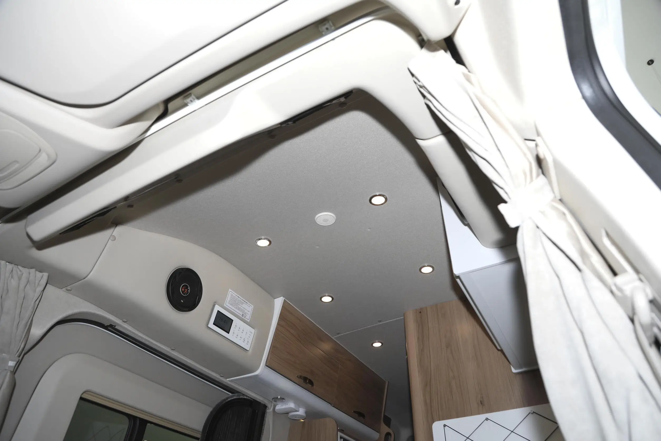 2023 Maxus V100 Dual Generator Rv Camper Caravan 2.0t Diesel Engine ...
