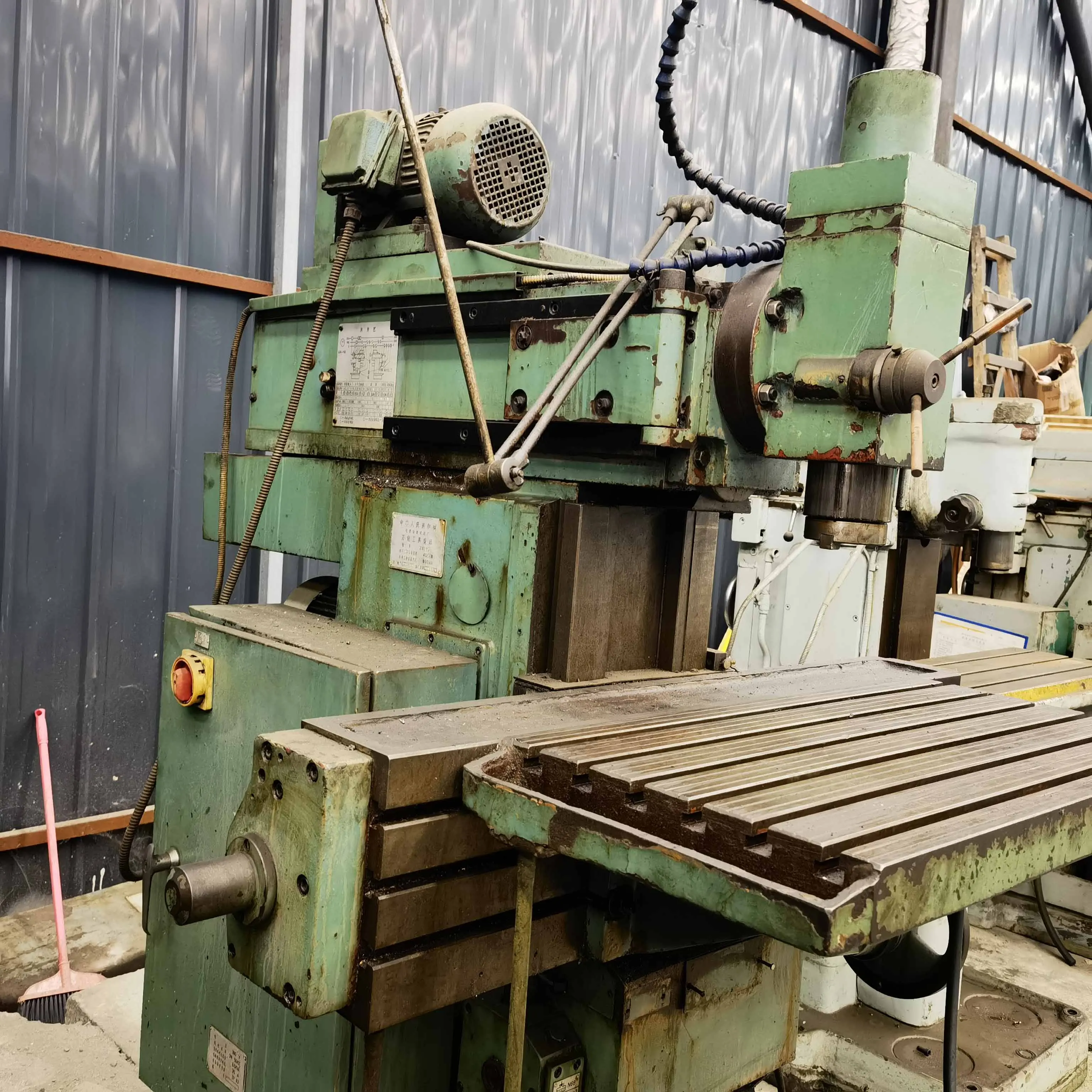 Grizzly Milling Machine - X8140 China Vertical Miller