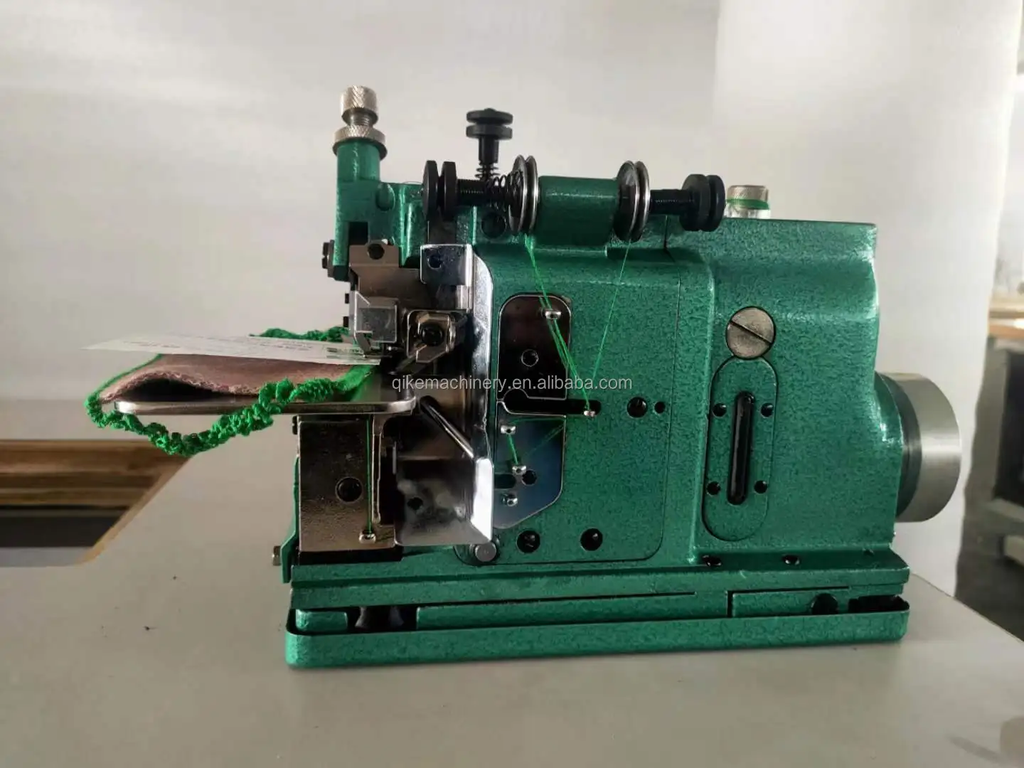 QK-30 Merrow Type Armband Emblem Hemming Overedging Sewing Machine for ...