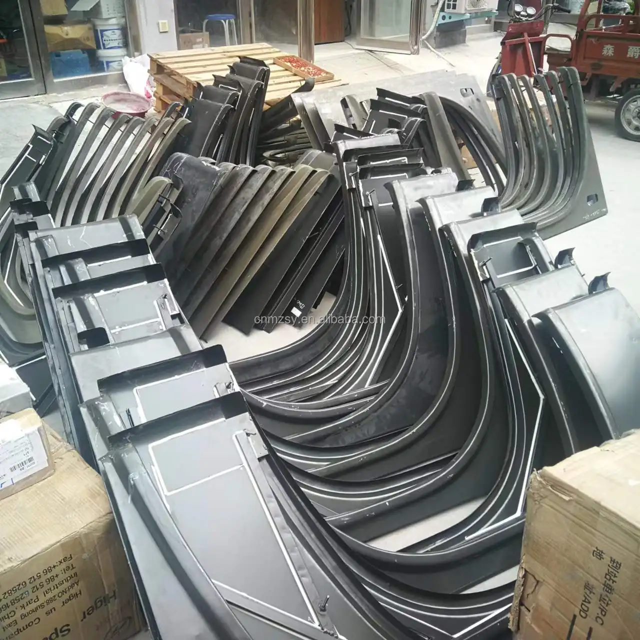 Front Fender For Bus Body Parts For Klq6129 Higer Bus - Buy Front ...