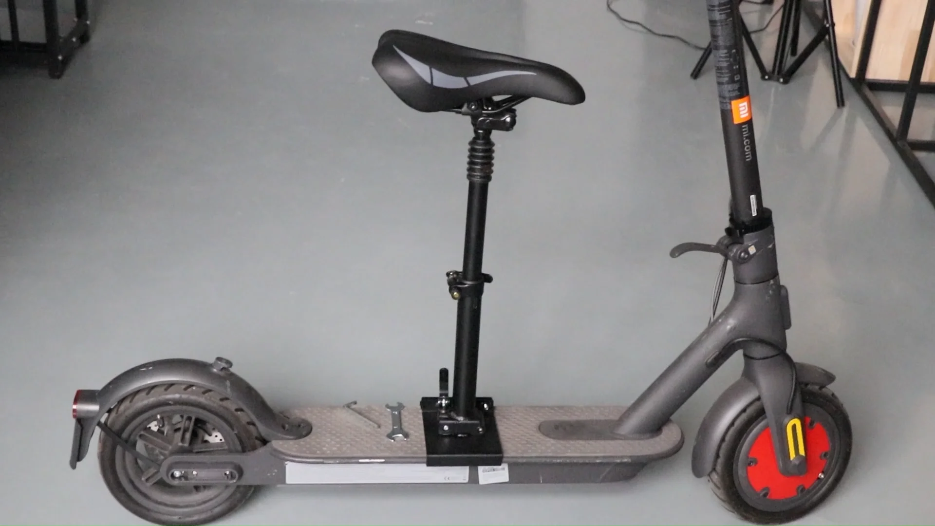 New Image Mobility E Scooter Shock Absorbing Saddle Extended Adjustable ...