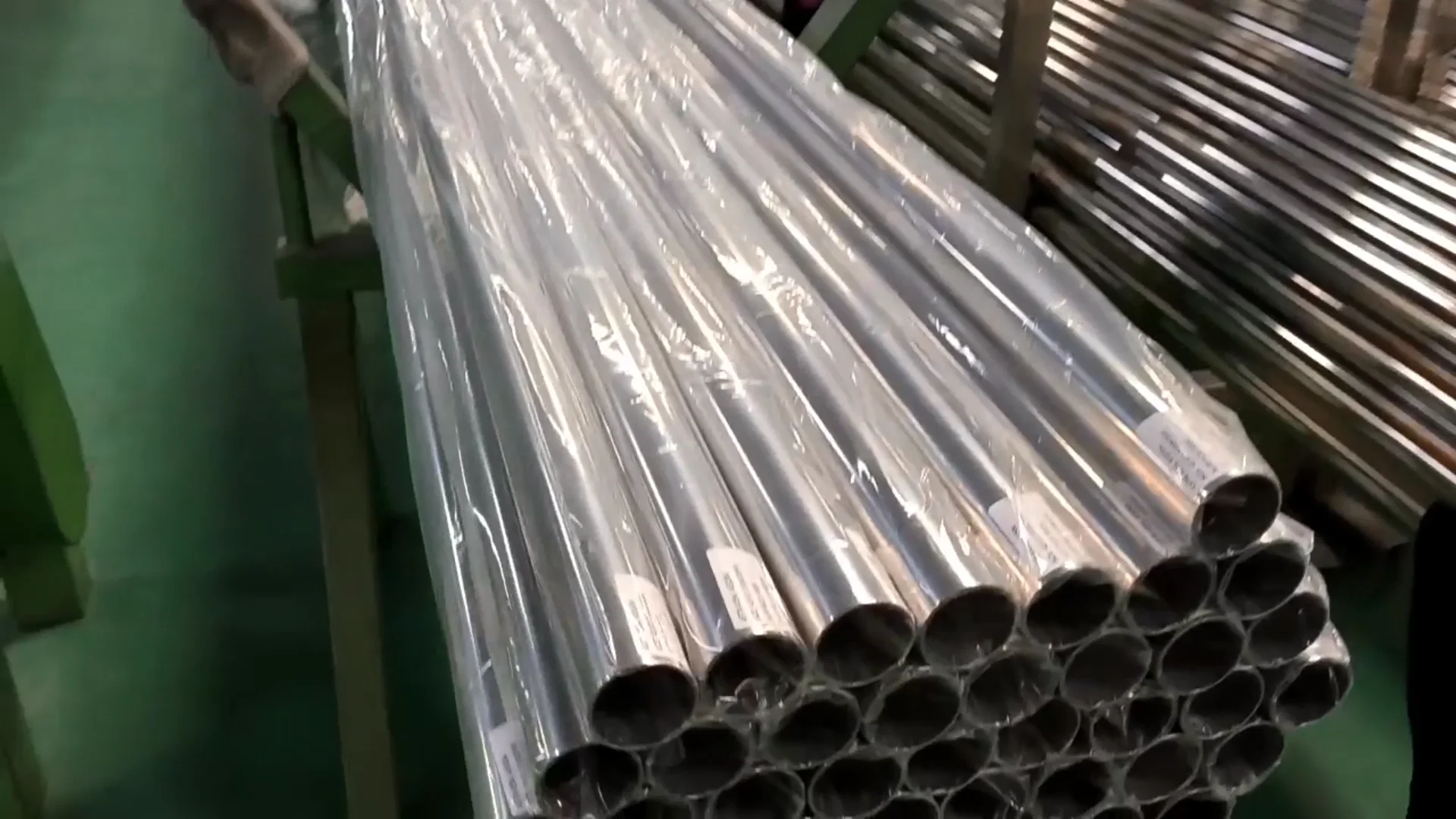 201 304l 316 316l Polished Decoration Stainless Steel Round Pipe - Buy ...