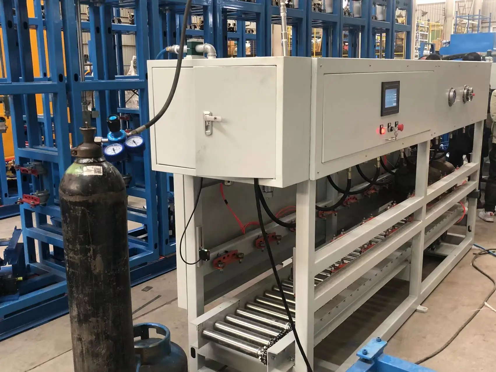 Full-automatic Lpg Cylinder Test Machine For Inner Cylinder Leakage ...