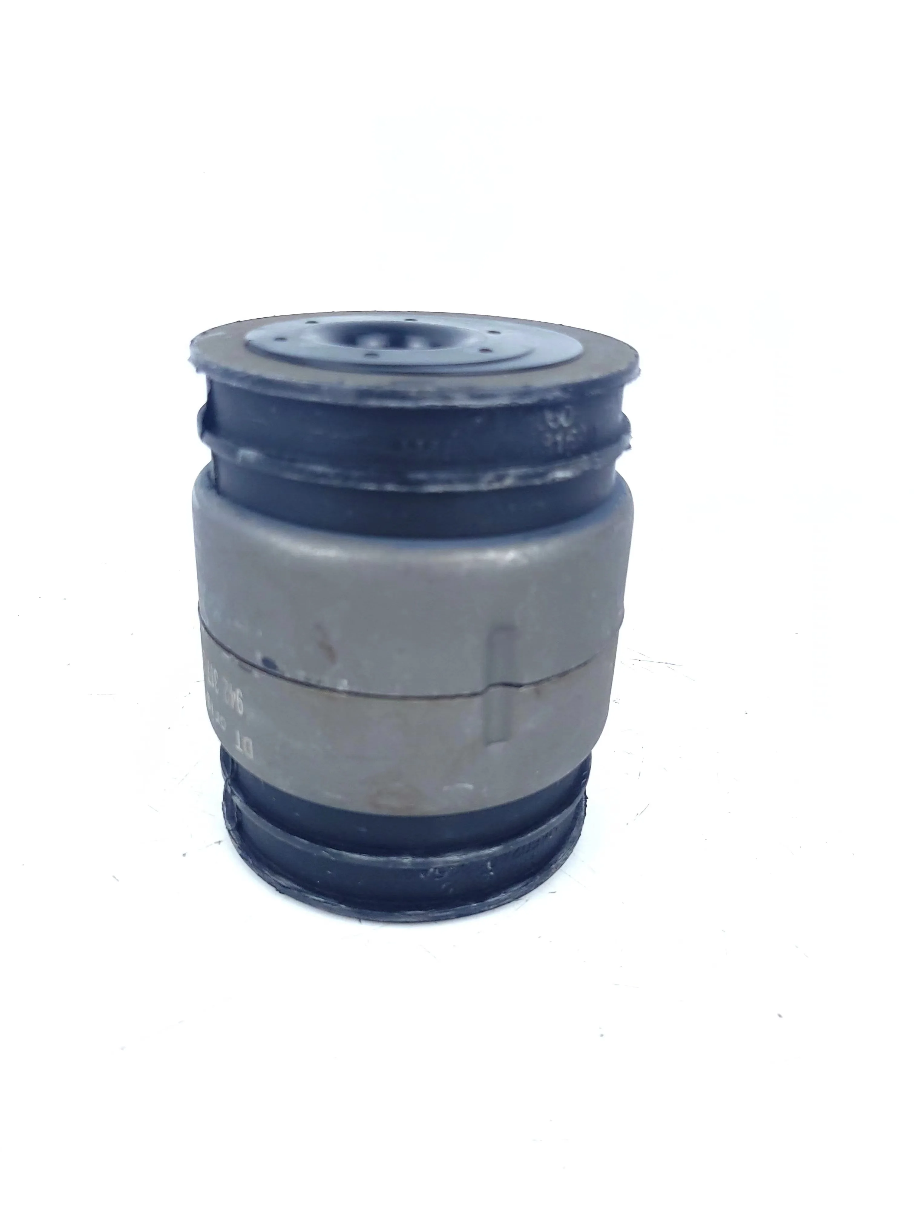Truck Parts Cabin Suspension Bushing Oe 9403171112 9423170812 ...