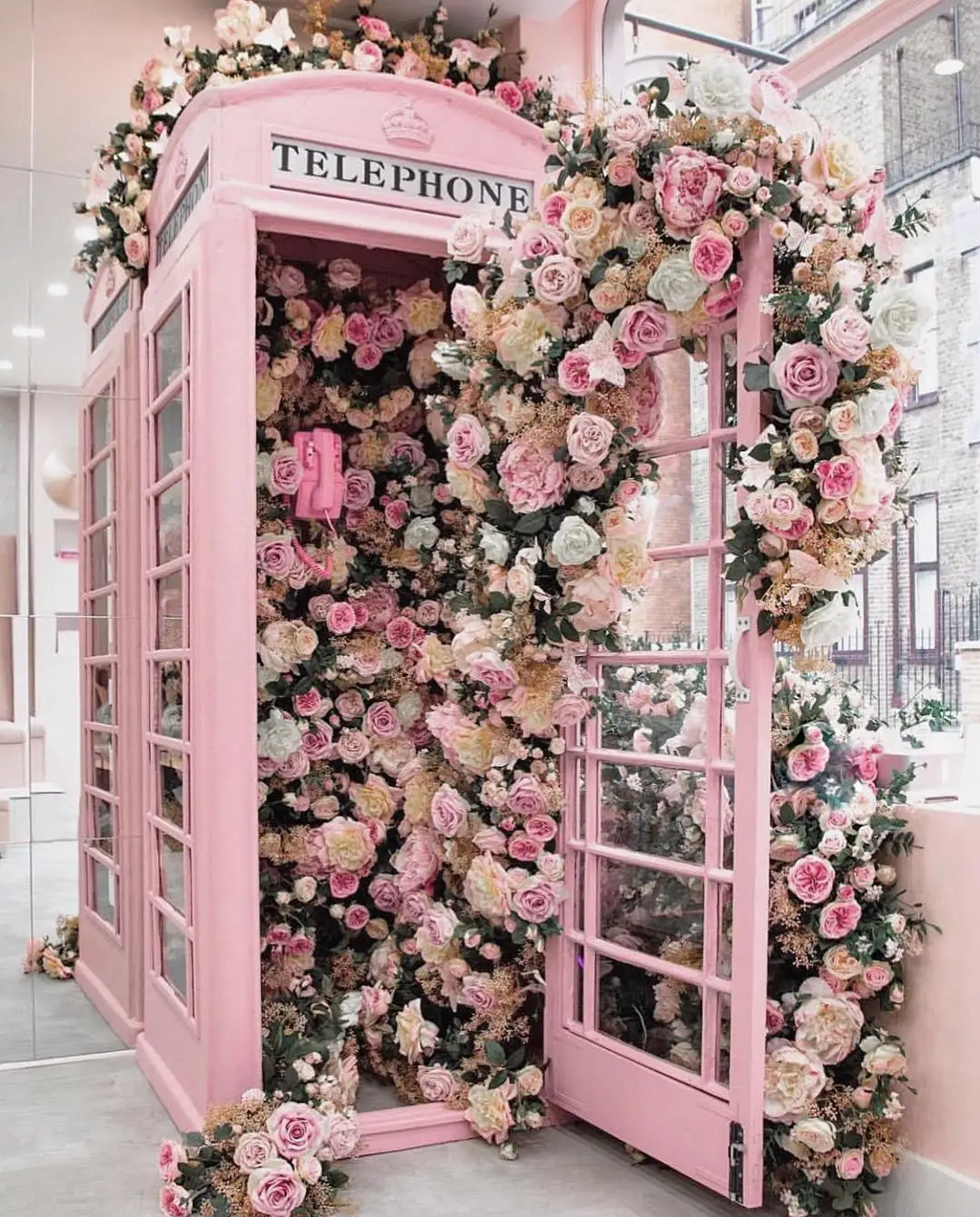 Vintage Pink Telephone Booth Set for Party & Wedding Decor