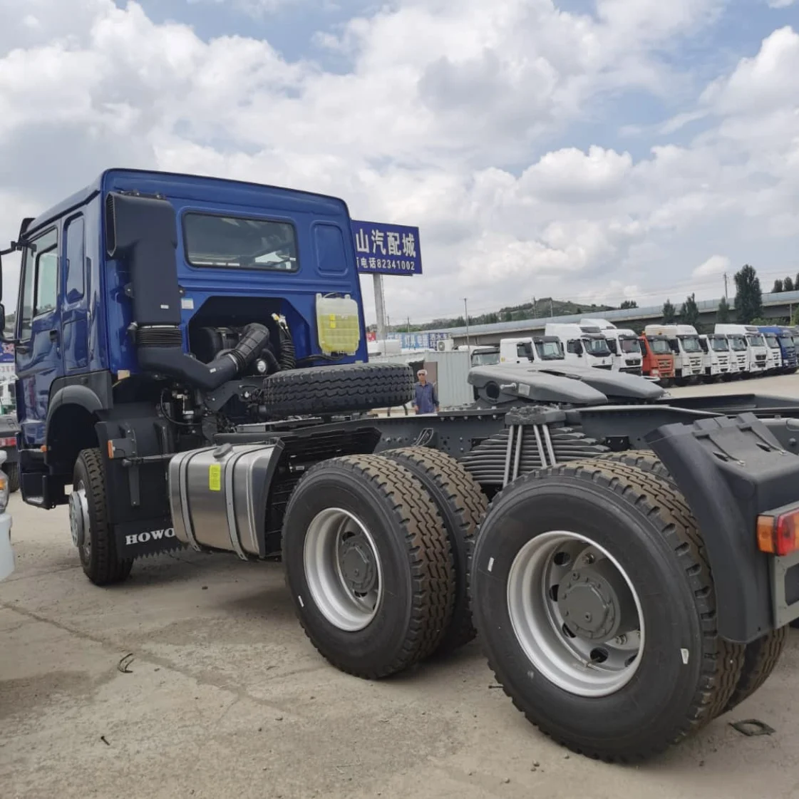 2024 Howo Heavy Truck Lhd Rhd 430 Horse Power 6x4 Tractor Trucks For Sale - Buy 430 Hp Tractor ...
