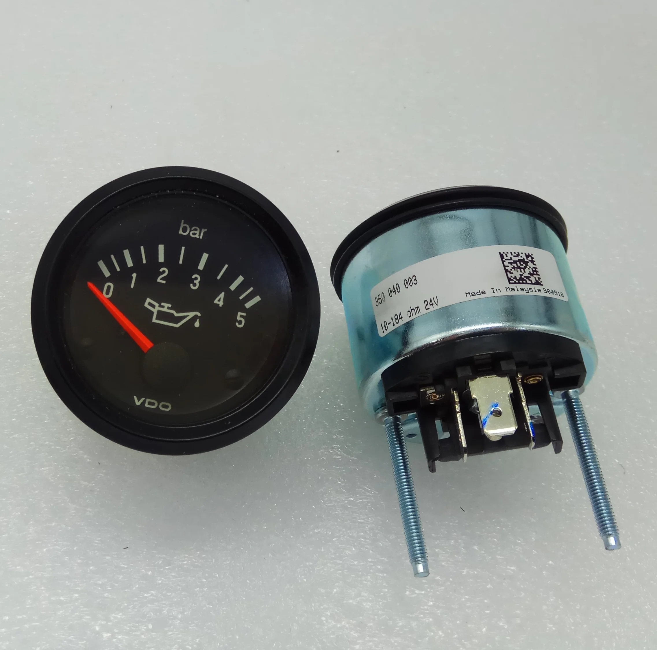 Genuine Original Vdo Oil Pressure Gauge 350-040-003 0-5bar 52mm 24v - Buy Oil Filled Pressure ...