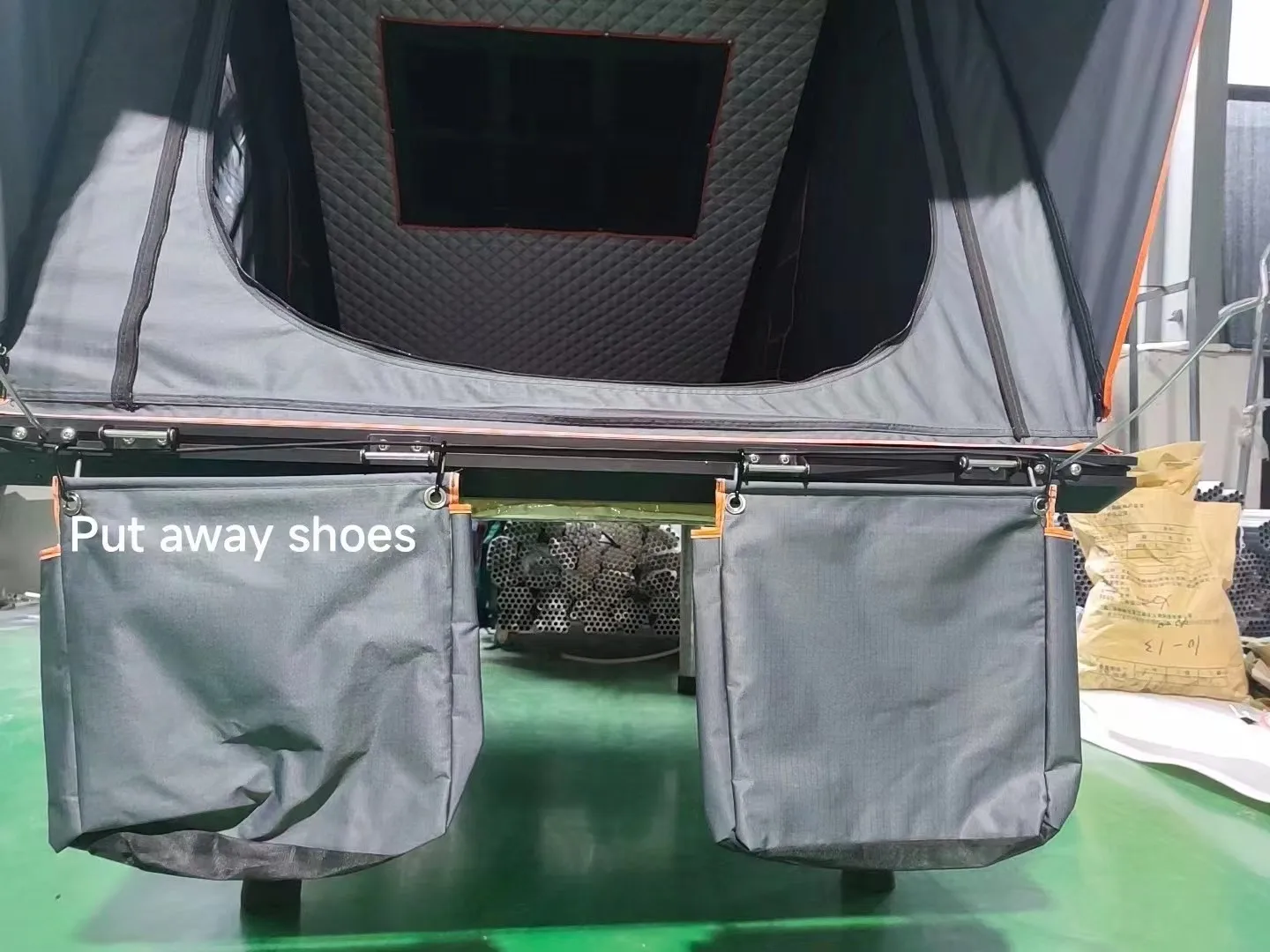 Aluminum Triangle Hard Shell Outdoor Roof Top Tent 3-4 Person For ...