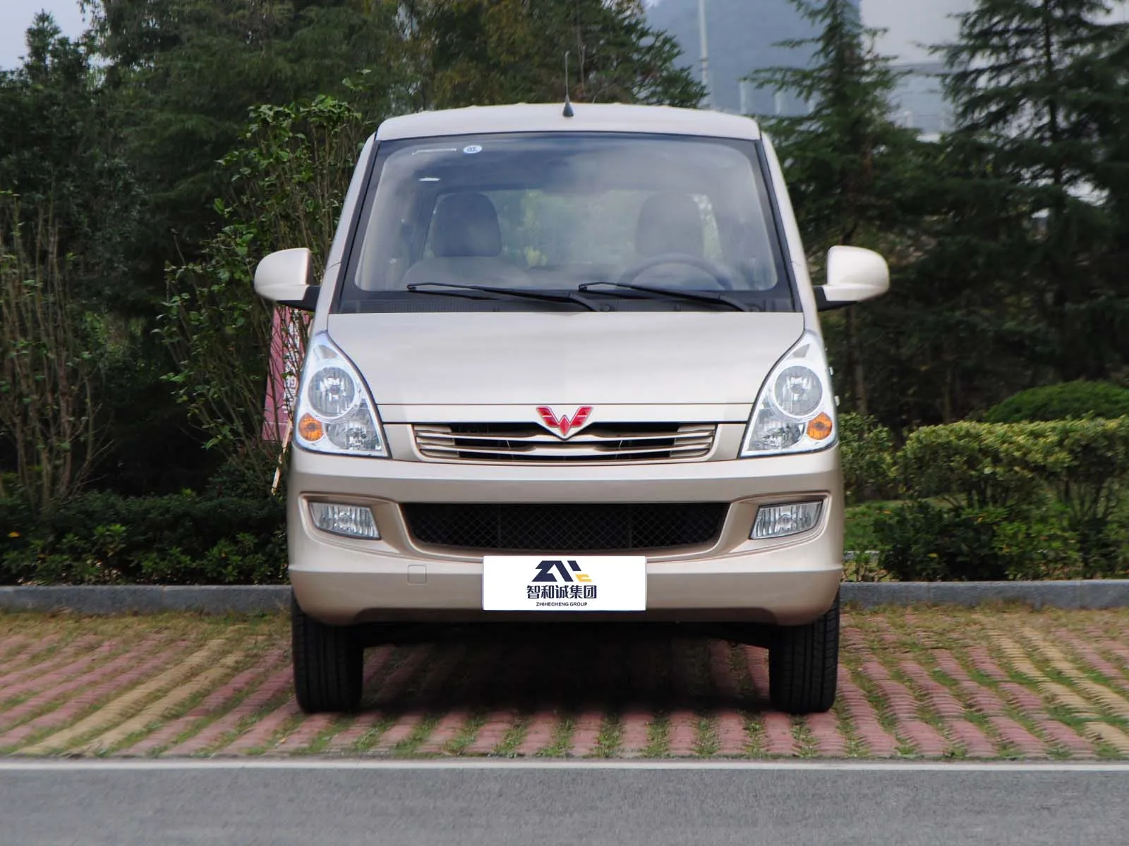Wuling Van Good Selling Vehicle 7 Seats 4x2 2023 Rongguang S Ev Mini ...