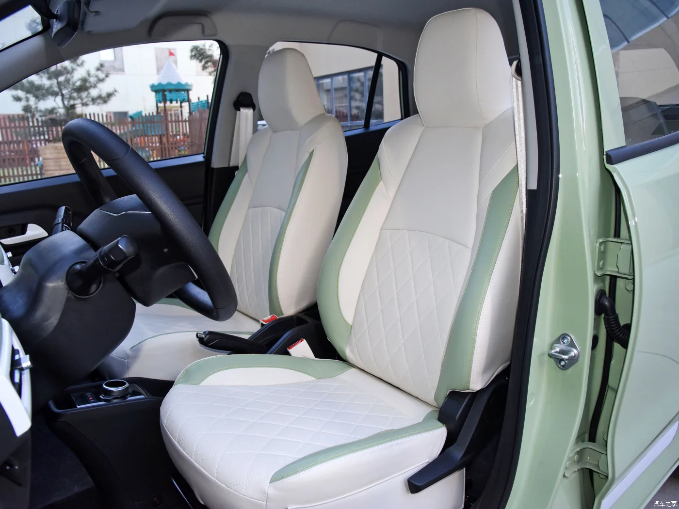 Letin Mango Pro - 200KM Luxury Electric Cars in Pakistan