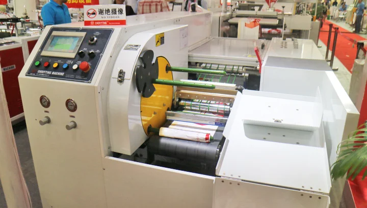 Automatic PE Interleaved Roll Bag Machine - Poly Draw Bag