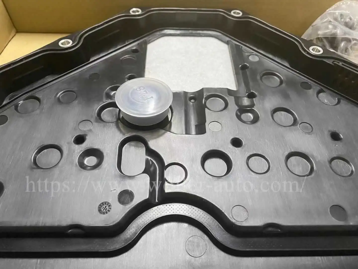 Porsche 911 Boxster Cayman Engine Transmission Oil Sump Pan