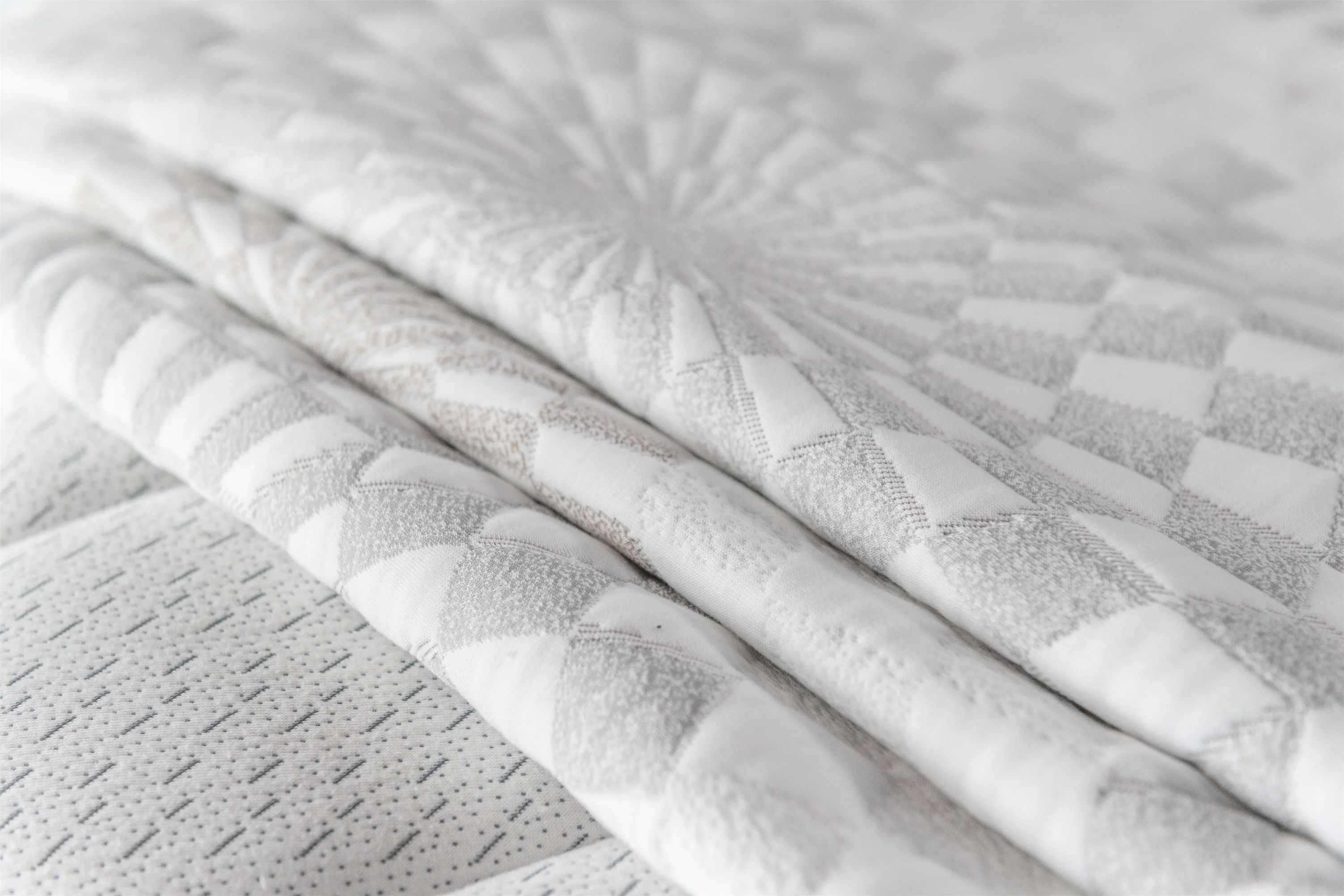 Breathable 100% Polyester Mattresses Ticking Fabric Knitted Mattress ...