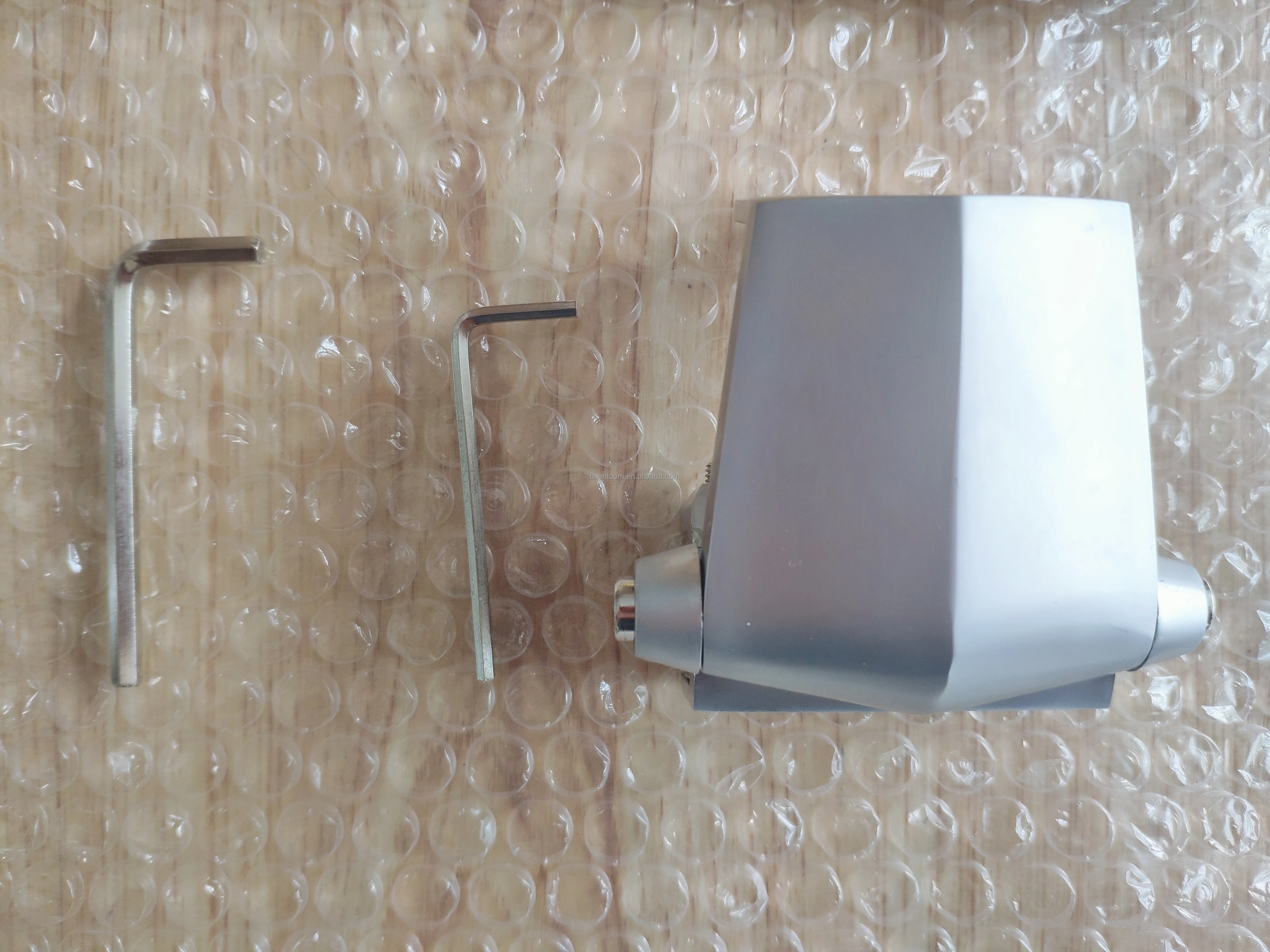 Stainless Steel Hatch Back Mounting Bracket For Mobile Car Antenna ...