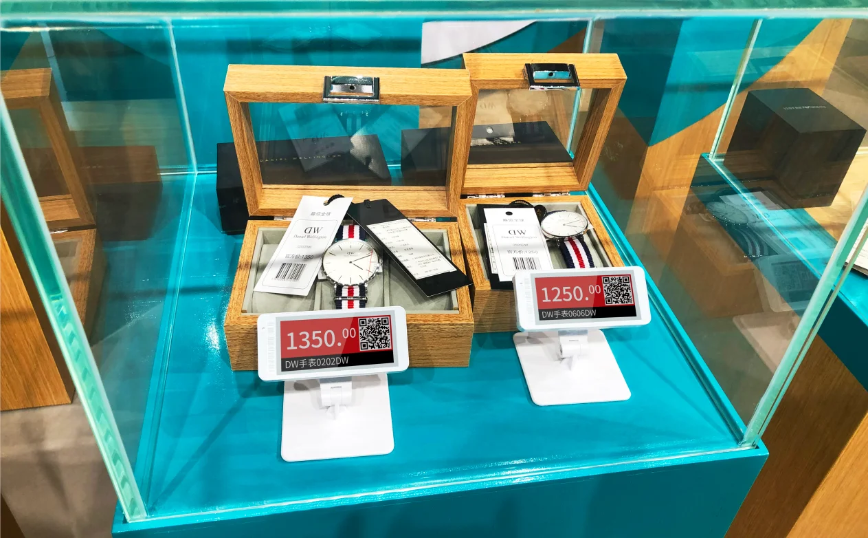 Minew Esl Digital E-Paper Display Label Tags in Stand Clip Rail