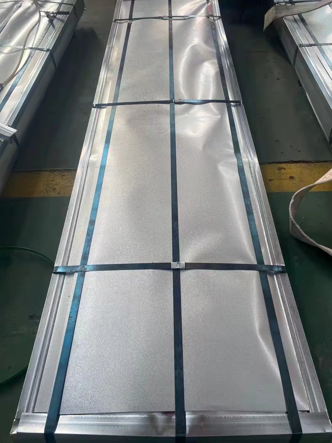 High Quality Galvanized Colour Coated Corrugated Steel Roofing Sheet ...