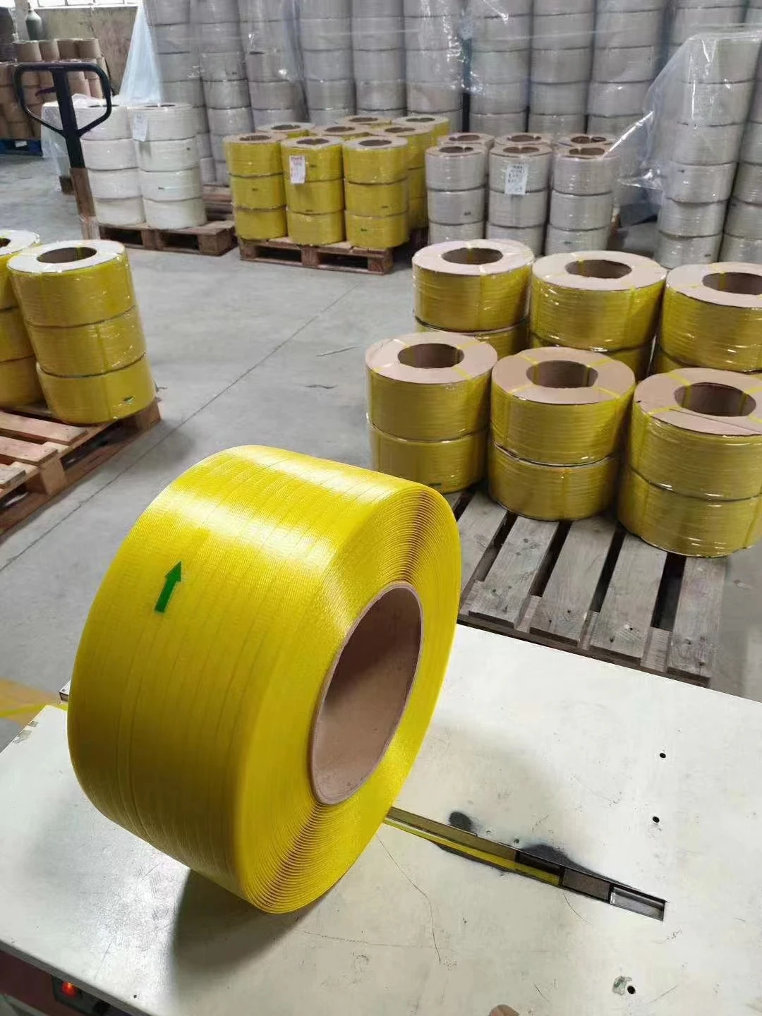Pp Strapping Roll Plastic Packing Strip For Pallet - Buy Pp Pack Strap ...