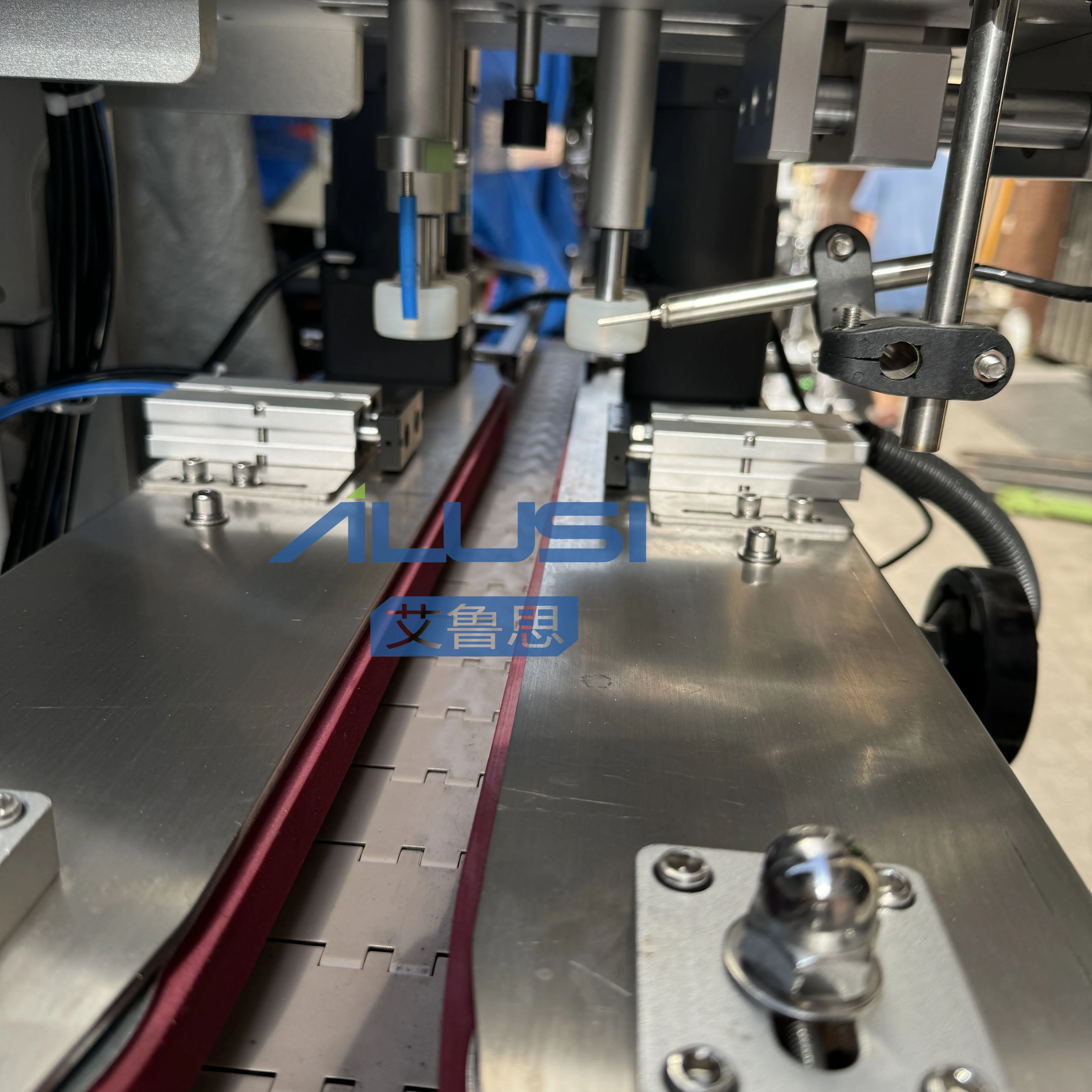 Automatic Cap Feeding Machine - Efficient Capping Solutions