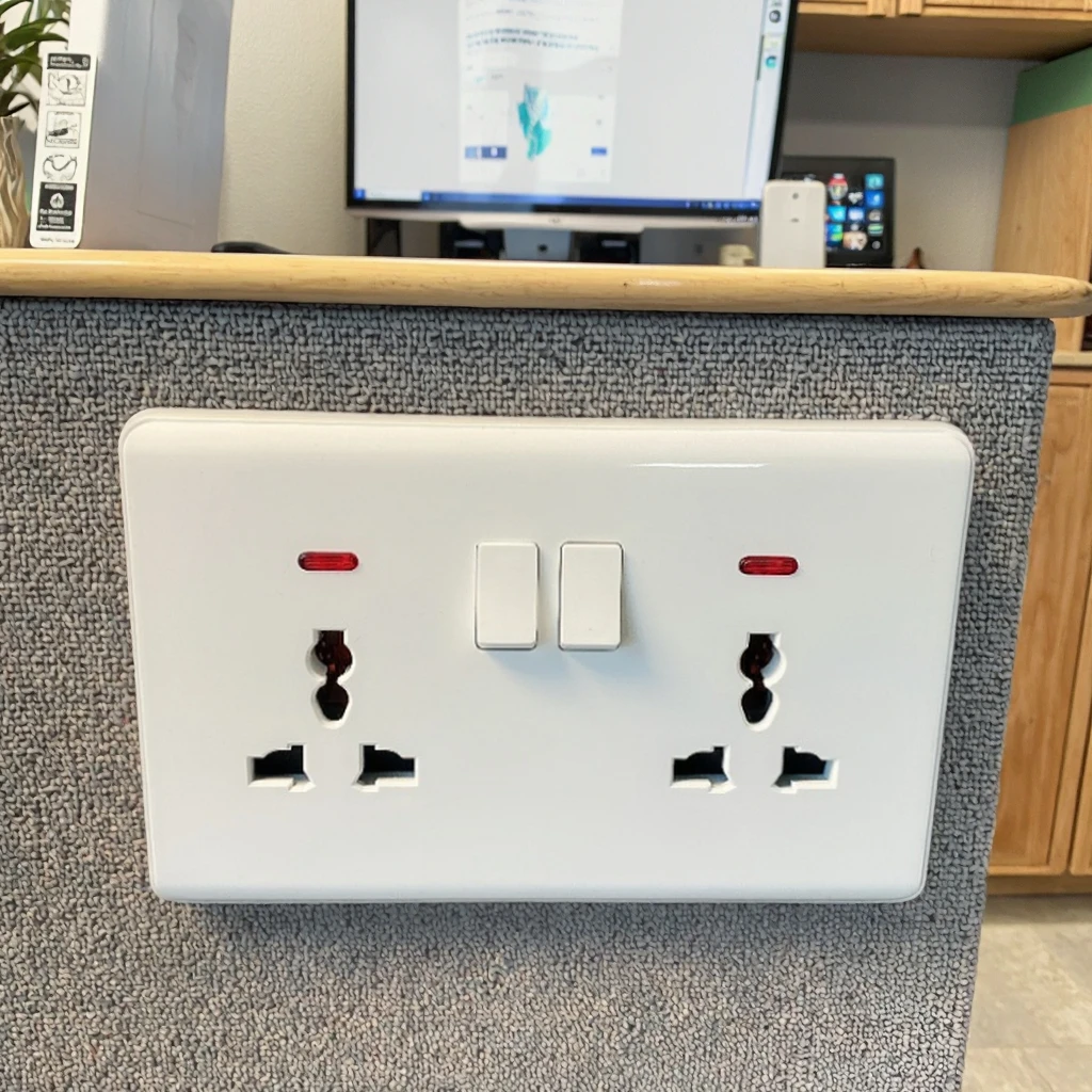 86 UK BS 3-Way Electric Wall Switch and Socket Elegant Design with NFC ...