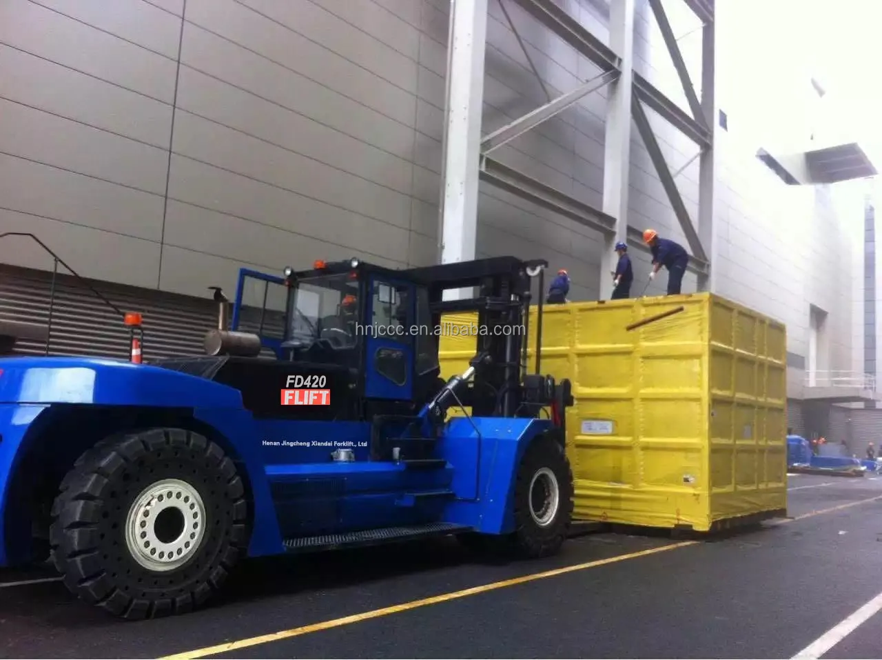 42 Ton Diesel Forklift With Imported Famous Brand Engine 42000 Rated ...