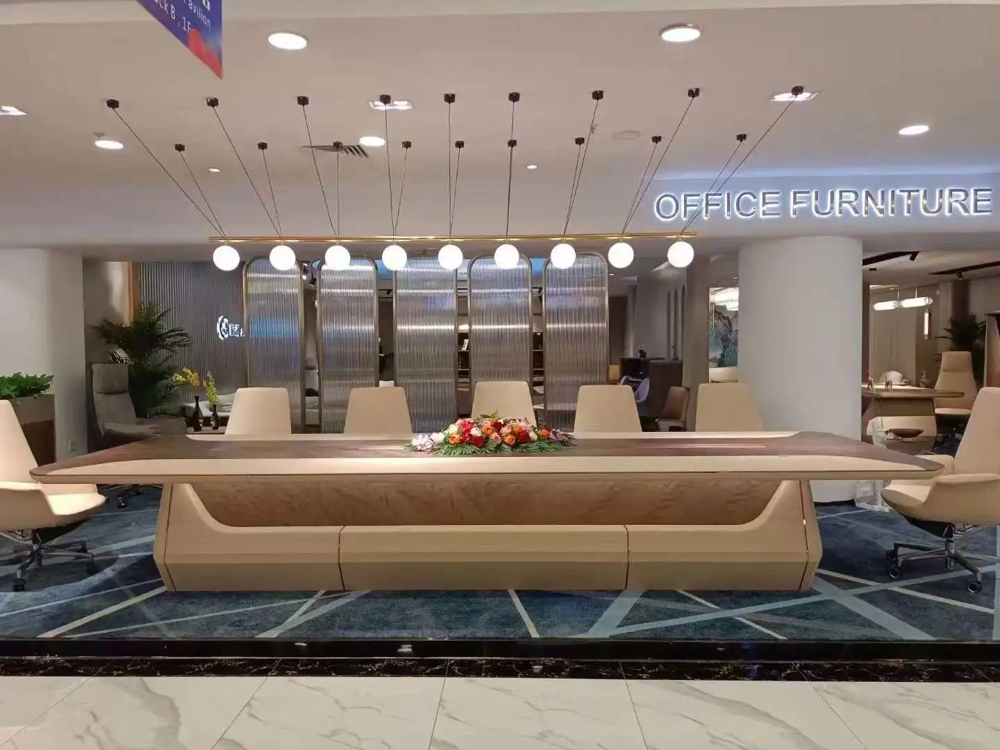 Modern Design Boss Office Desk - Luxury & Functionality