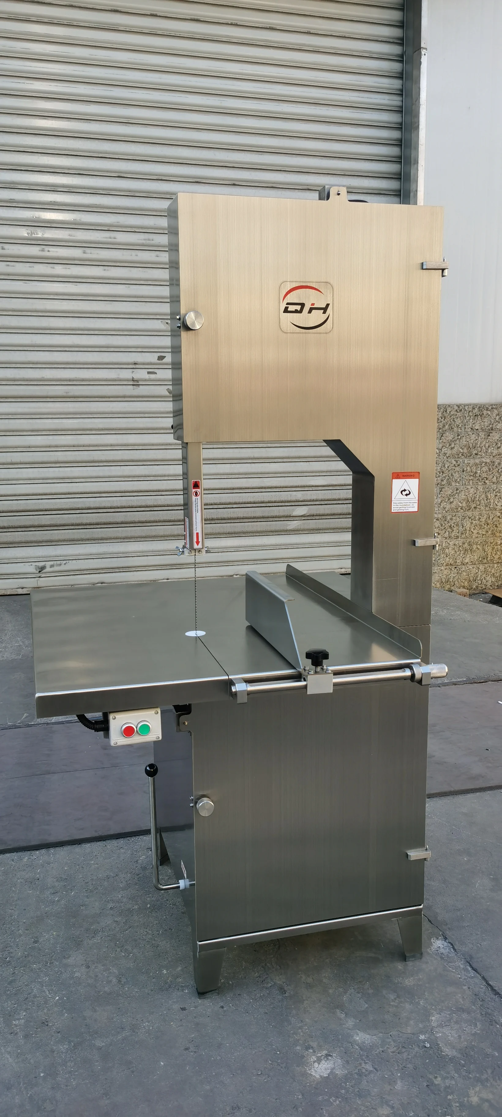 Heavy-Duty 500A Automatic Bone Saw Machine New Condition Meat and Bone ...