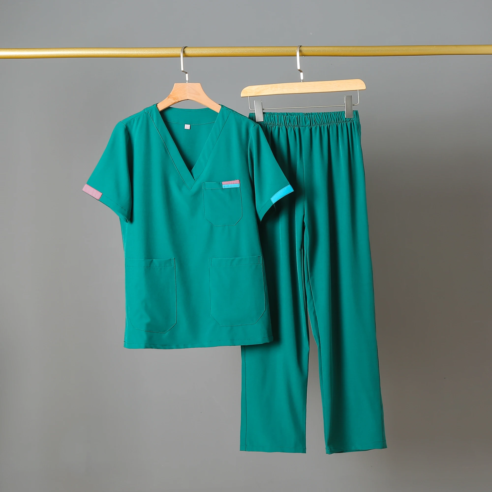 Custom Unisex V-Neck Scrub Uniform Set Anti-Wrinkle Beauty Medical Tops ...