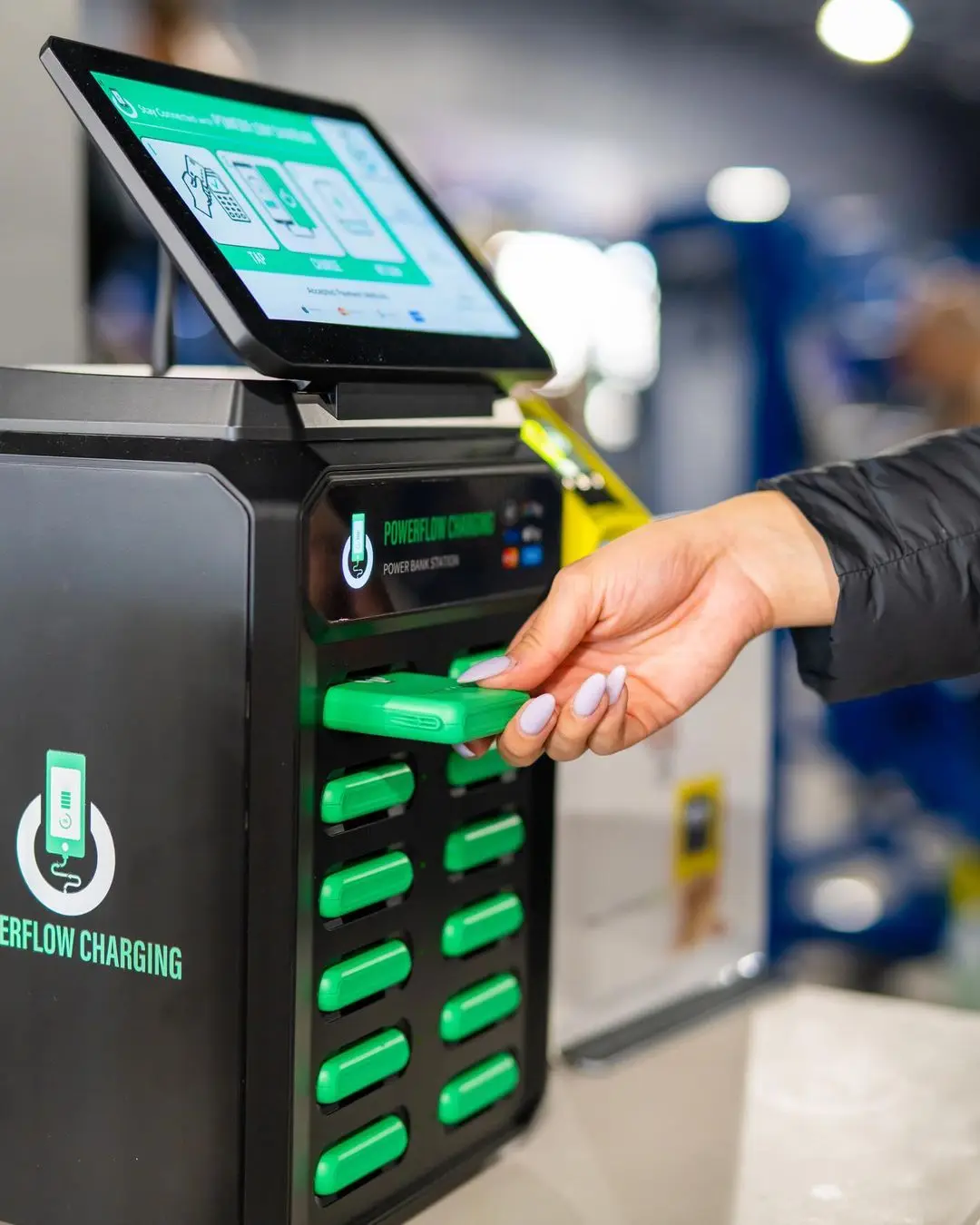 Portable Phone Charger - Powerbank Vending Machine