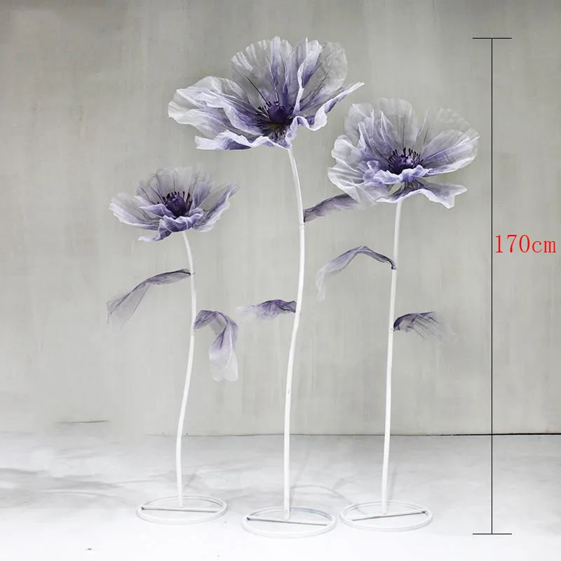 Automatic Opening and Closing Flower - Giant Corsage