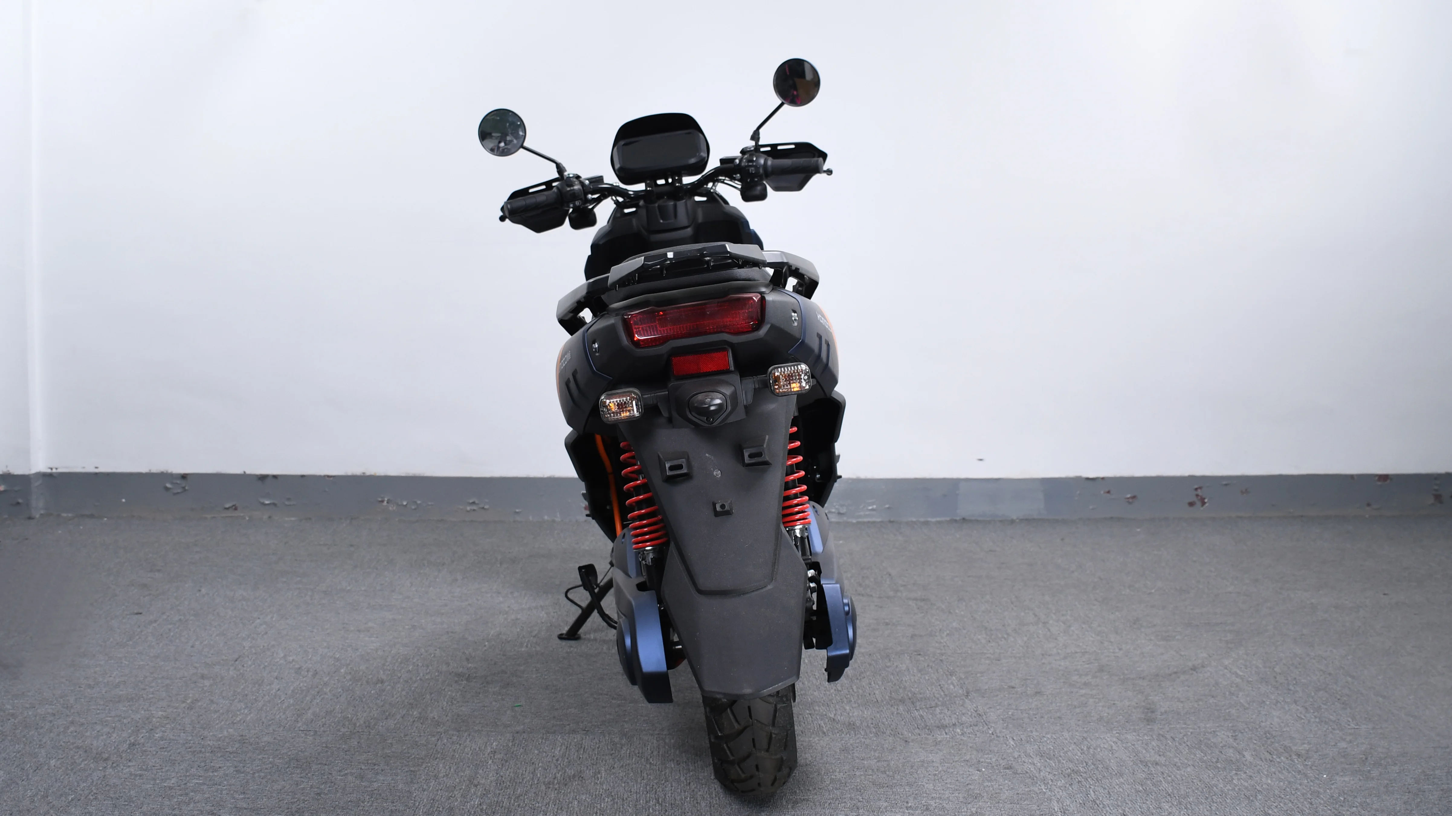 New Family Electric Motorcycle With Pedal Type Three Speed Transmission ...