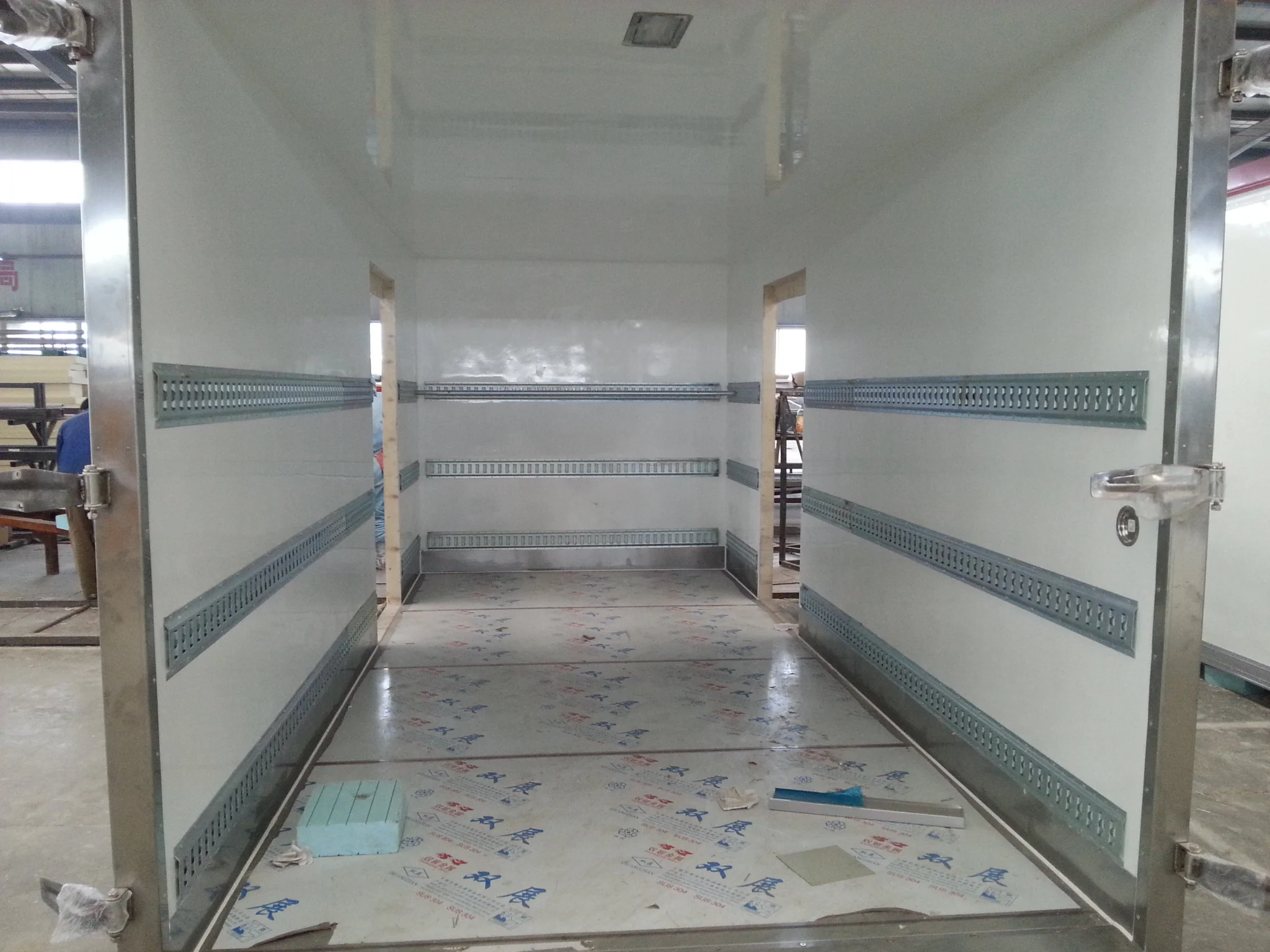 Ckd/skd Refrigerated Truck Box Insulated Truck Body Freezer Truck Box ...