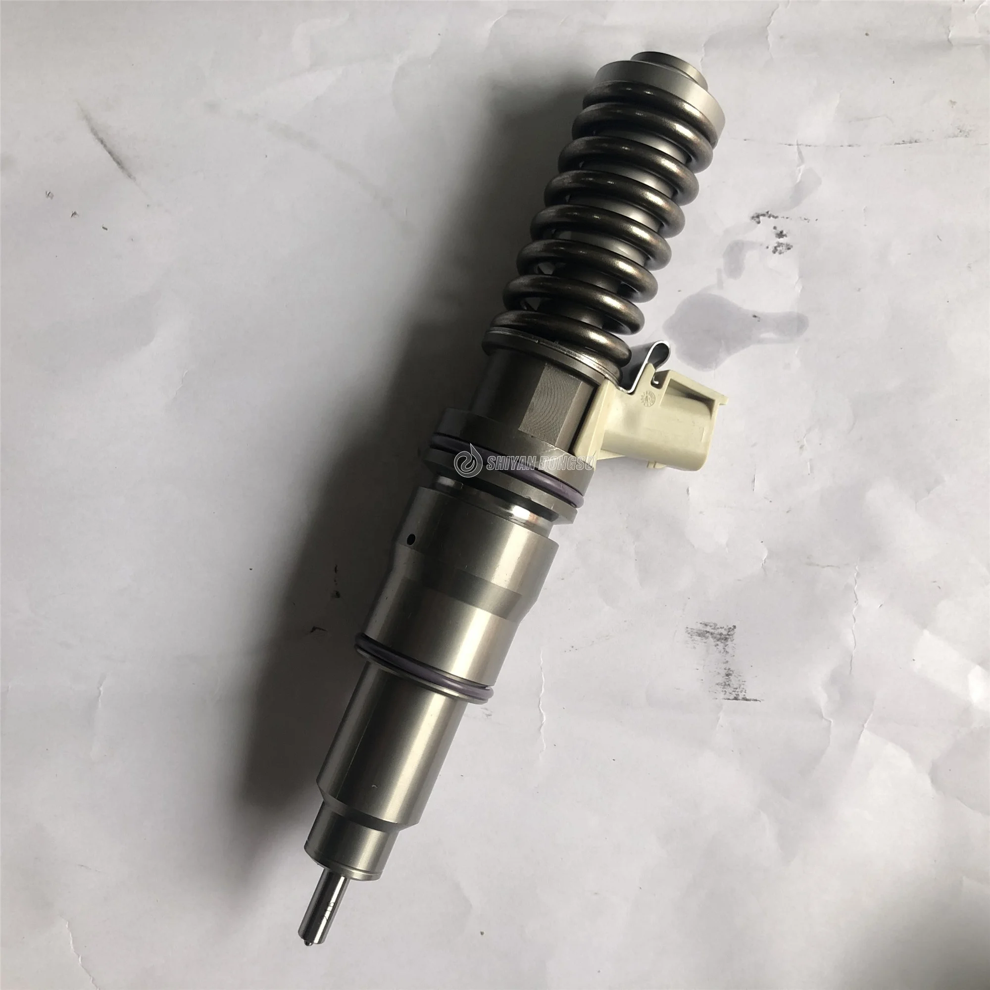 High Quality Diesel Engine D13 Fuel Injector Bebe4d24001 21340611 - Buy ...