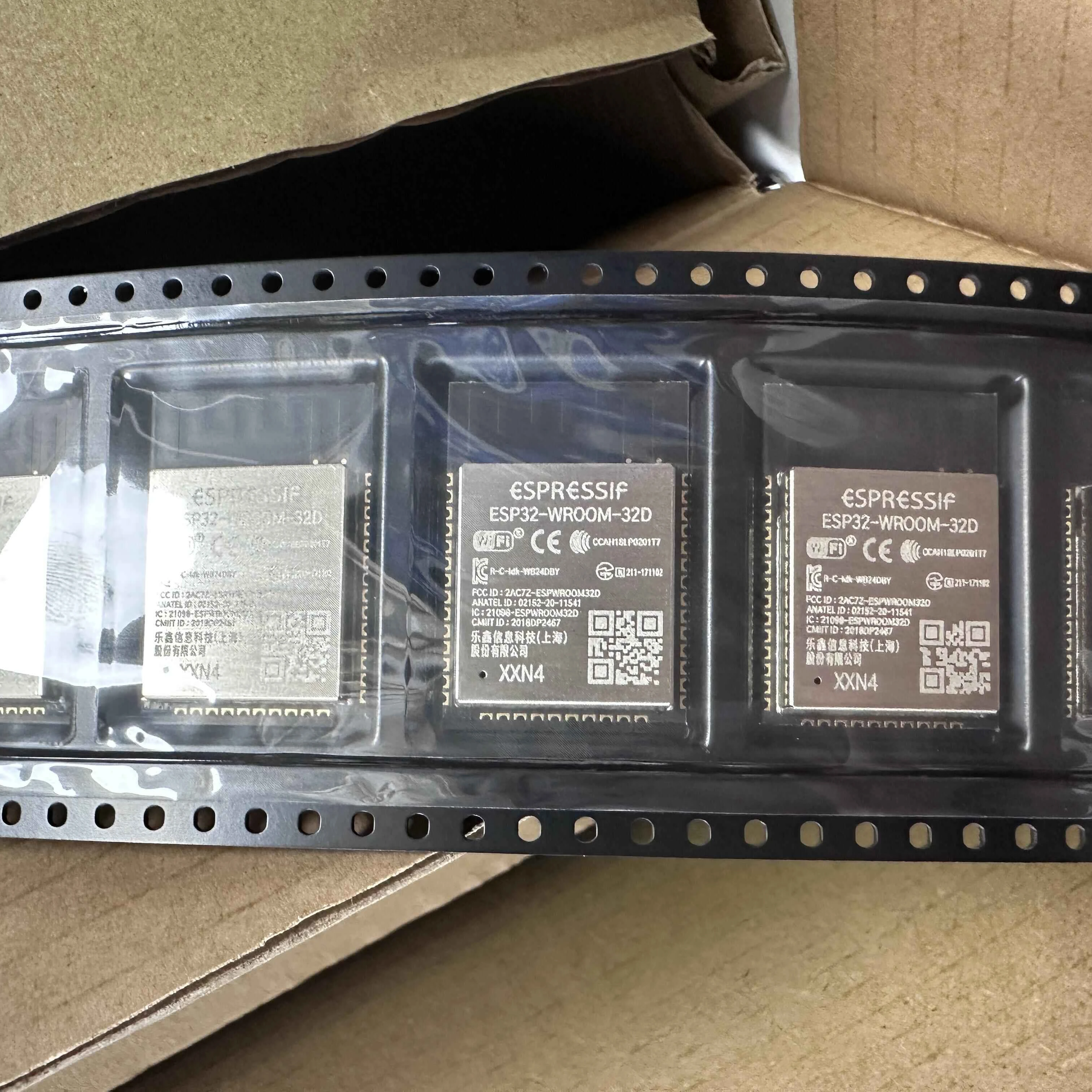 Esp32 Wroom 32d N4 Rf Transceiver Modules And Modems 2 4ghz ~ 2 5ghz Wireless Wifi 802 11b G N