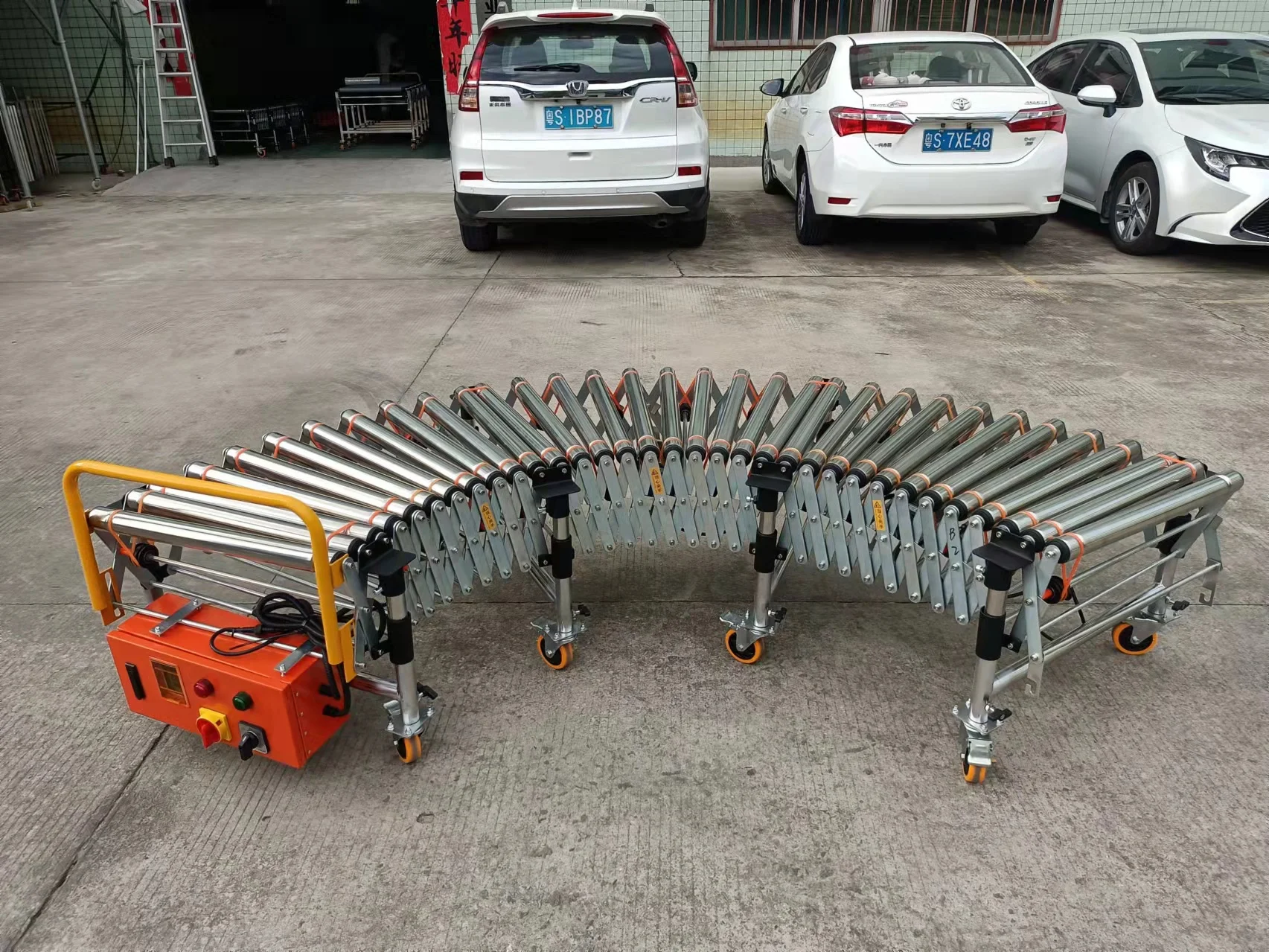 Fulai Wheel Telescopic Conveyor Modular Design Conveyor Collapsible ...