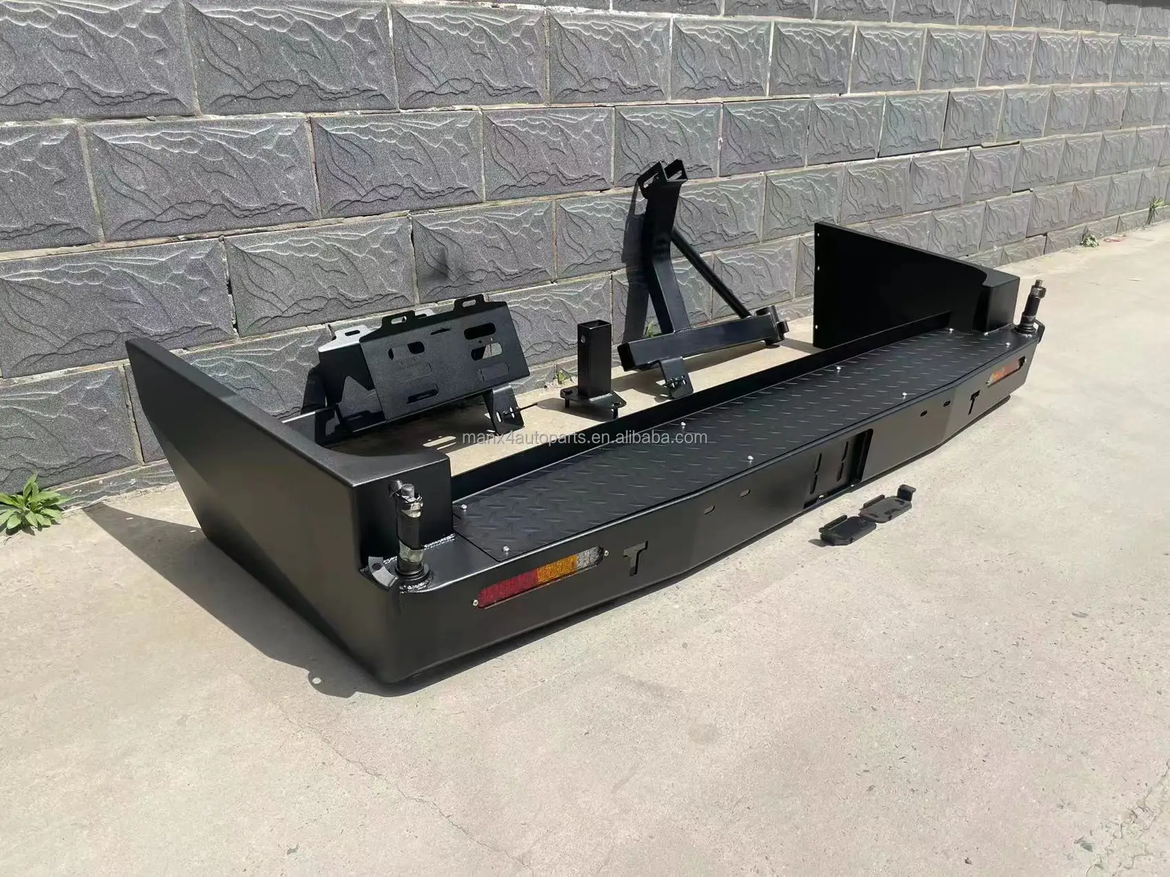 Manx4 off-Road Steel Rear Bumper for Toyota Land Cruiser LC105