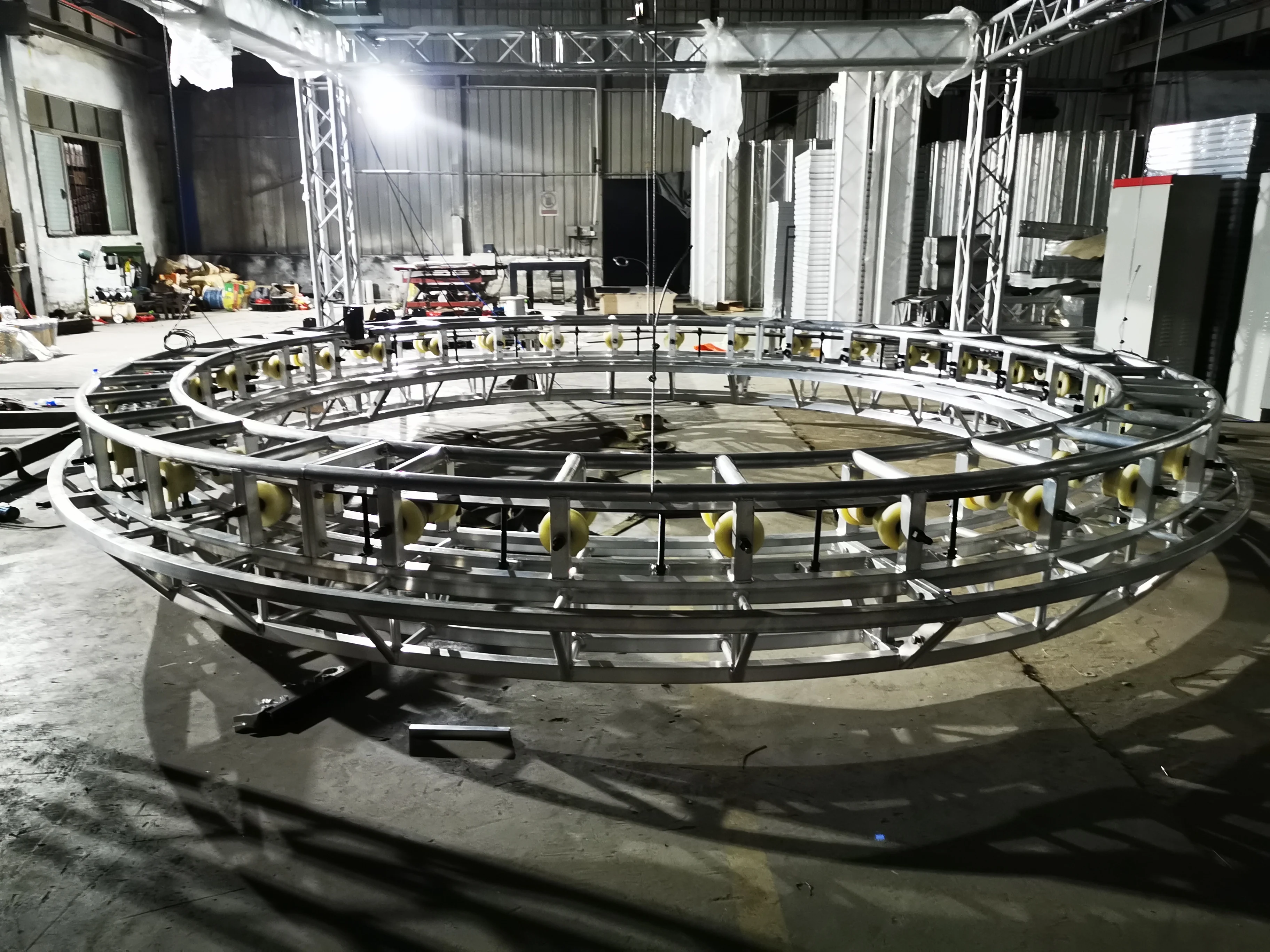 Rotating Lifting Truss Revolving Circle Truss Lifting Up And Down ...