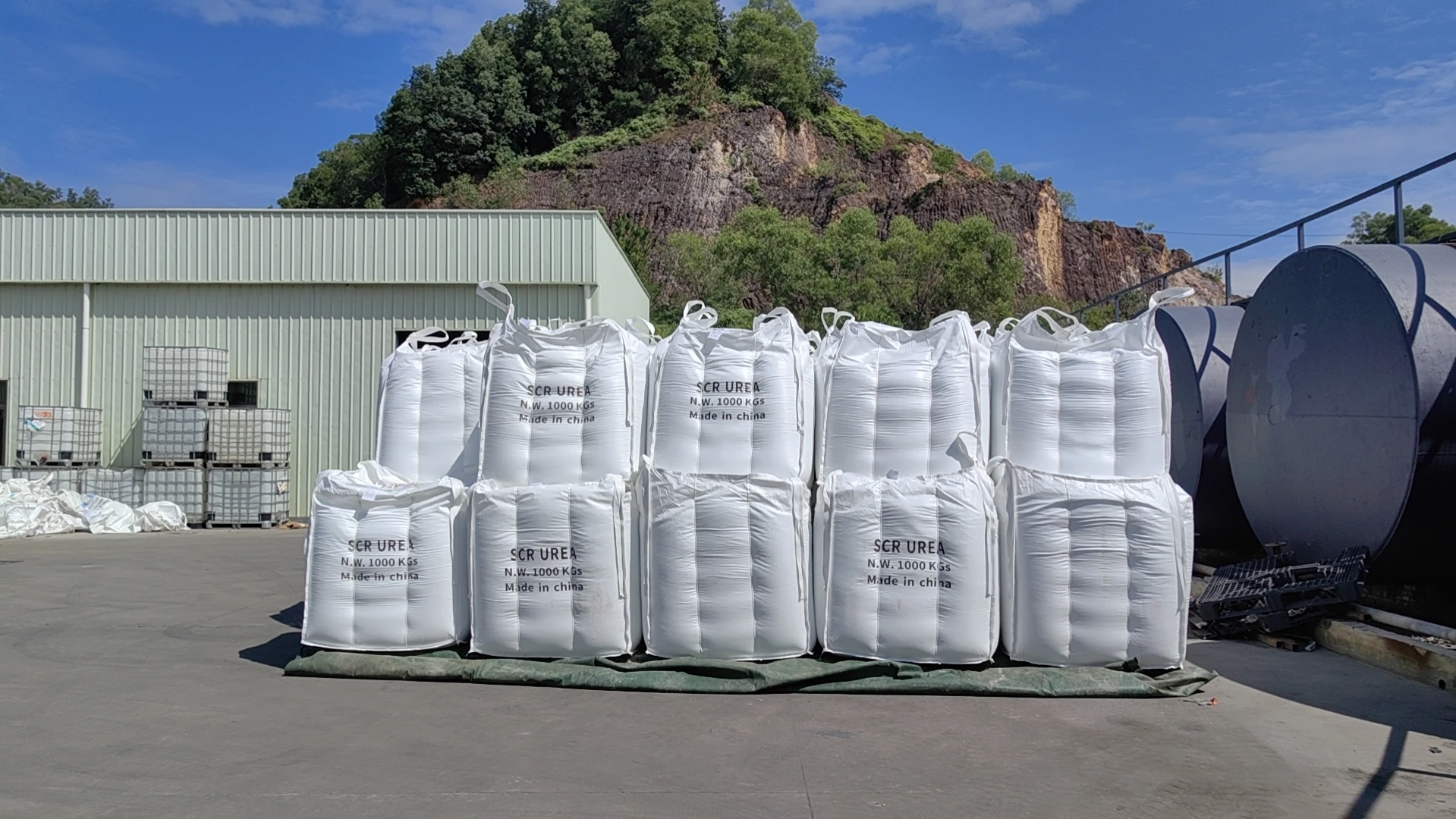 Industrial Grade Urea Prilled Fertilizer 1000 kg Bag Garden-Use ...