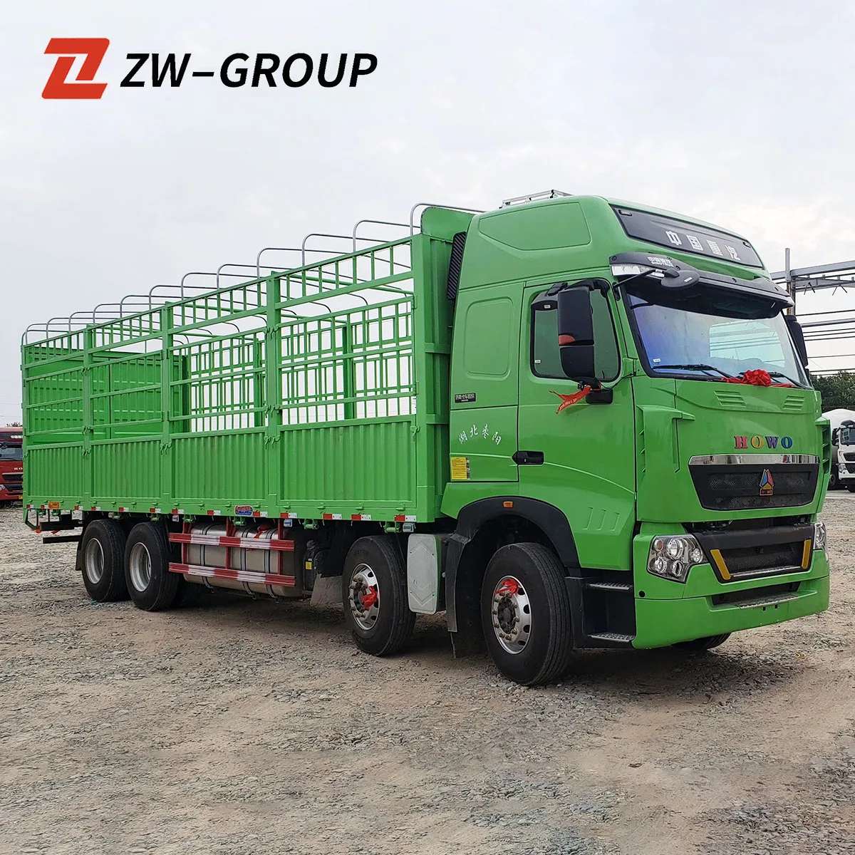 Sinotruk Howo Light Duty Small 4X2 4X4 Lorry Fence Cargo Truck