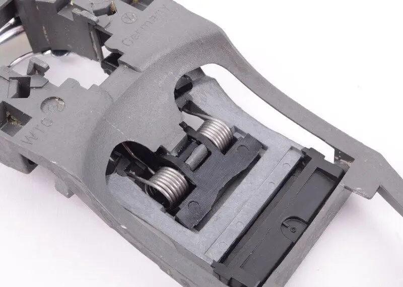 Left door handle retainer plate 3B0837885A 3B0837885D Genuine for VW ...
