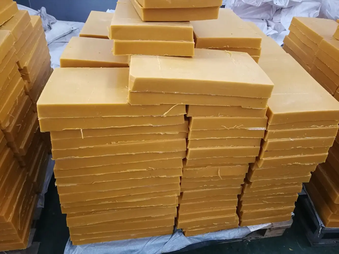 70# White Microcrystalline Wax Cosmetic Raw Materials - Buy Beeswax ...