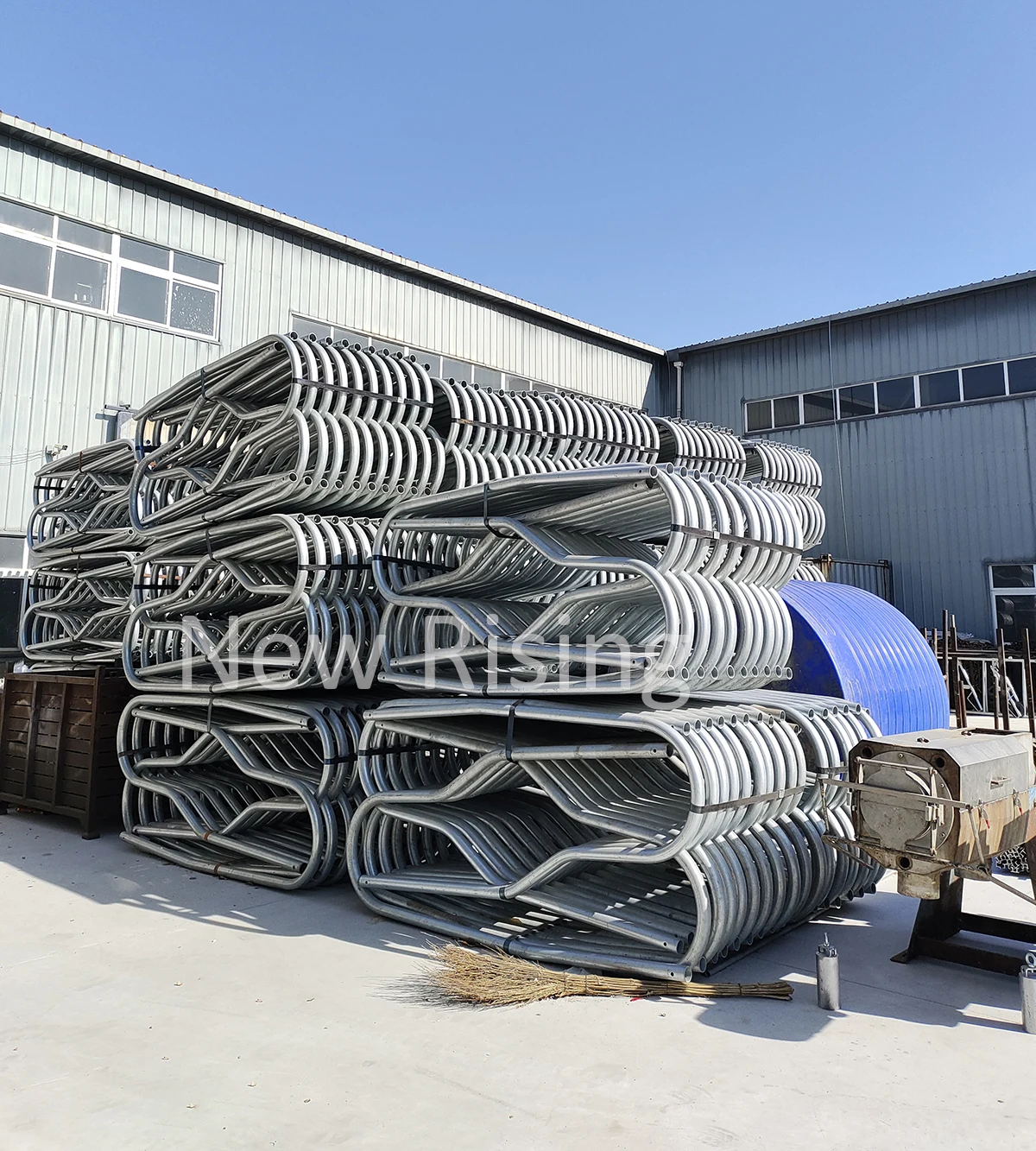 Dairy Cow Comfort Zone Stall Divider Cubicle Separator Loops