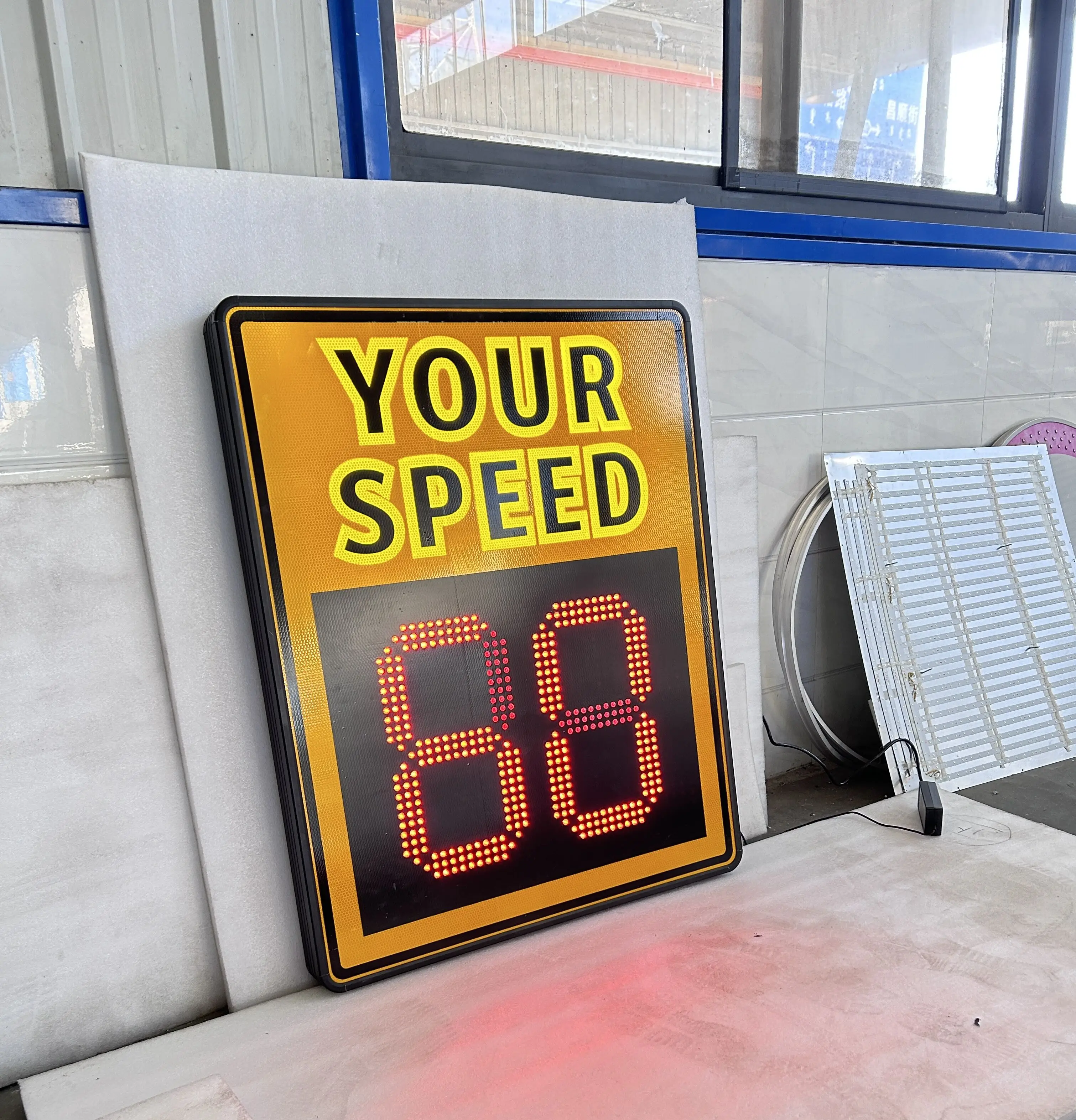 Customized Solar Radar Speed Limit Sign Wireless Control Speed Limit ...