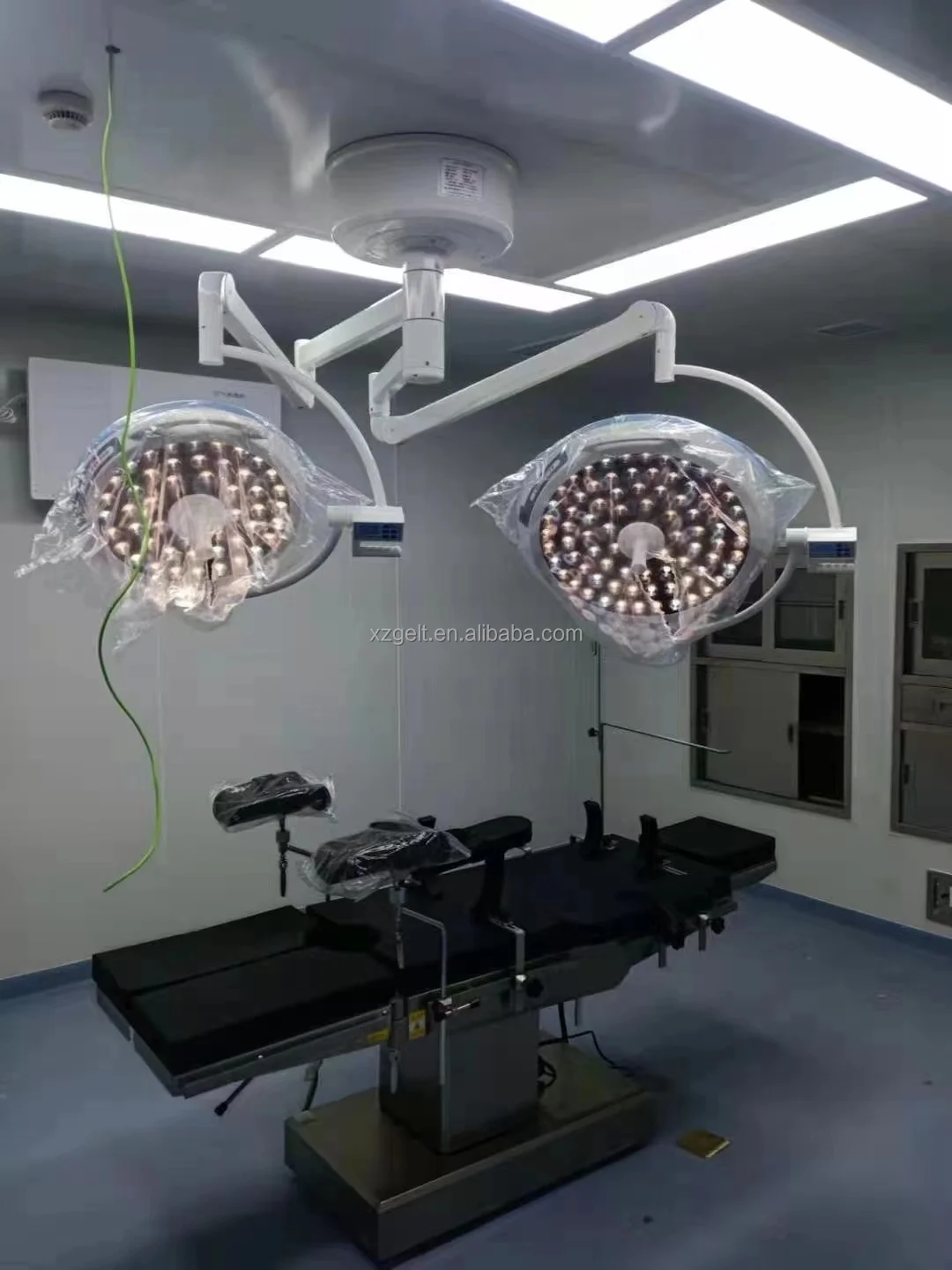 Surgical Light Ceiling Led Shadowless Dental Operating Lamp For Hospital Room - Buy Operating ...