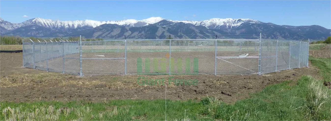 11 Gauge Black Galvanized 6ft High Chain Link Fence Protective Barrier ...