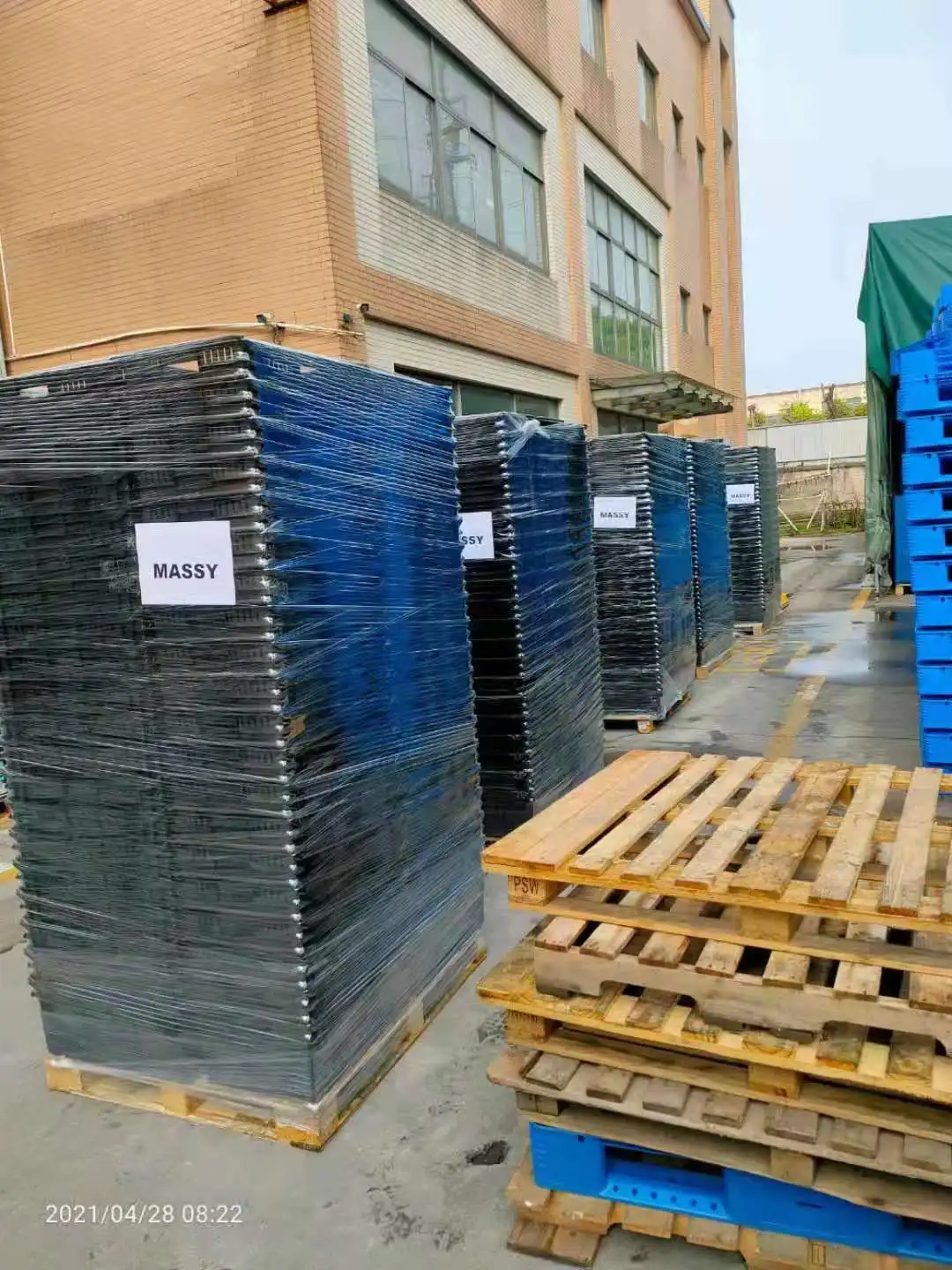 Pallet Sleeve Box Forklift Pallet Collapsible Plastic Foldable Crate ...